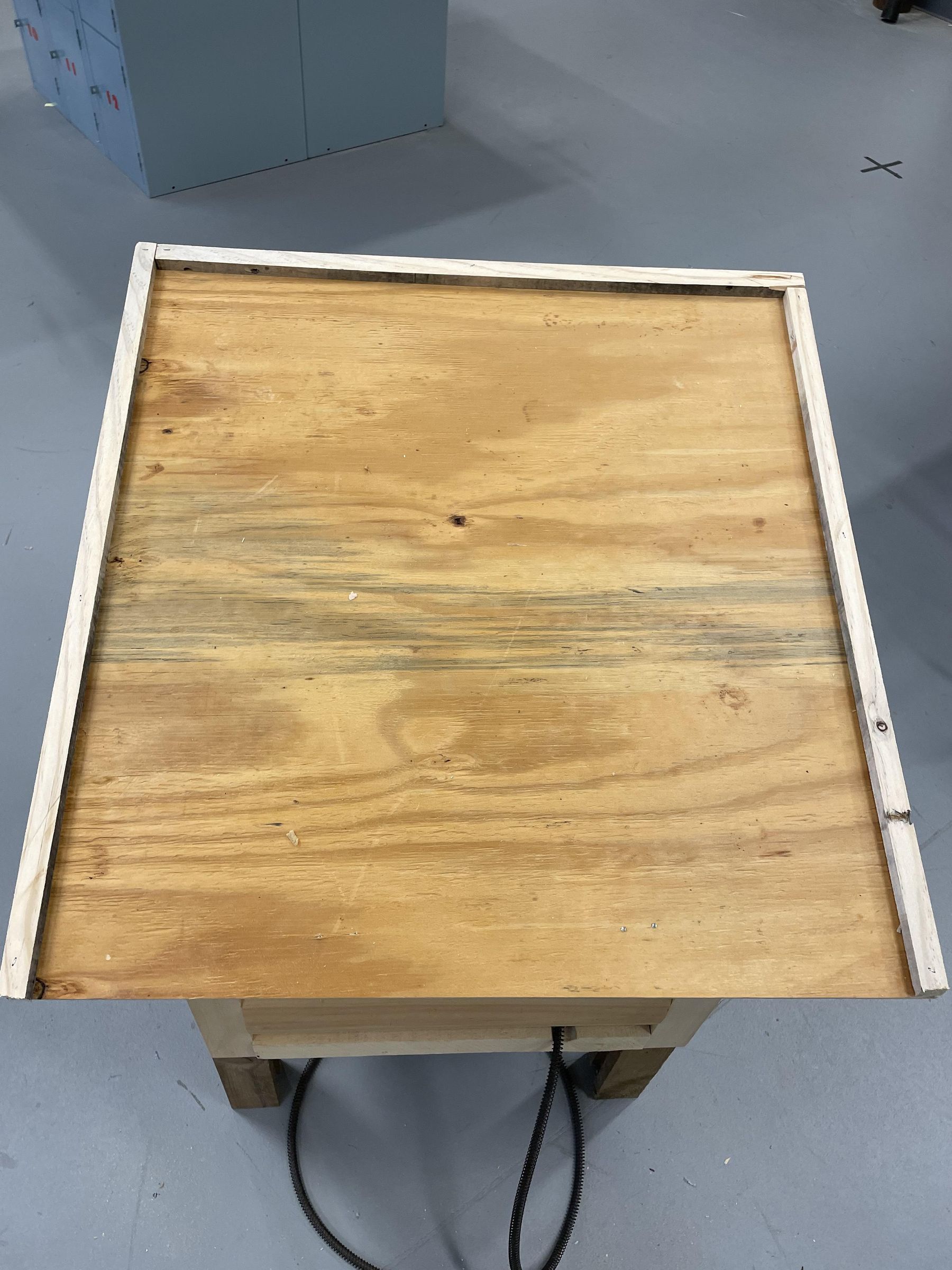 Insulated Heated Log Cabin Cat House : 5 Steps (with Pictures) - Instructables