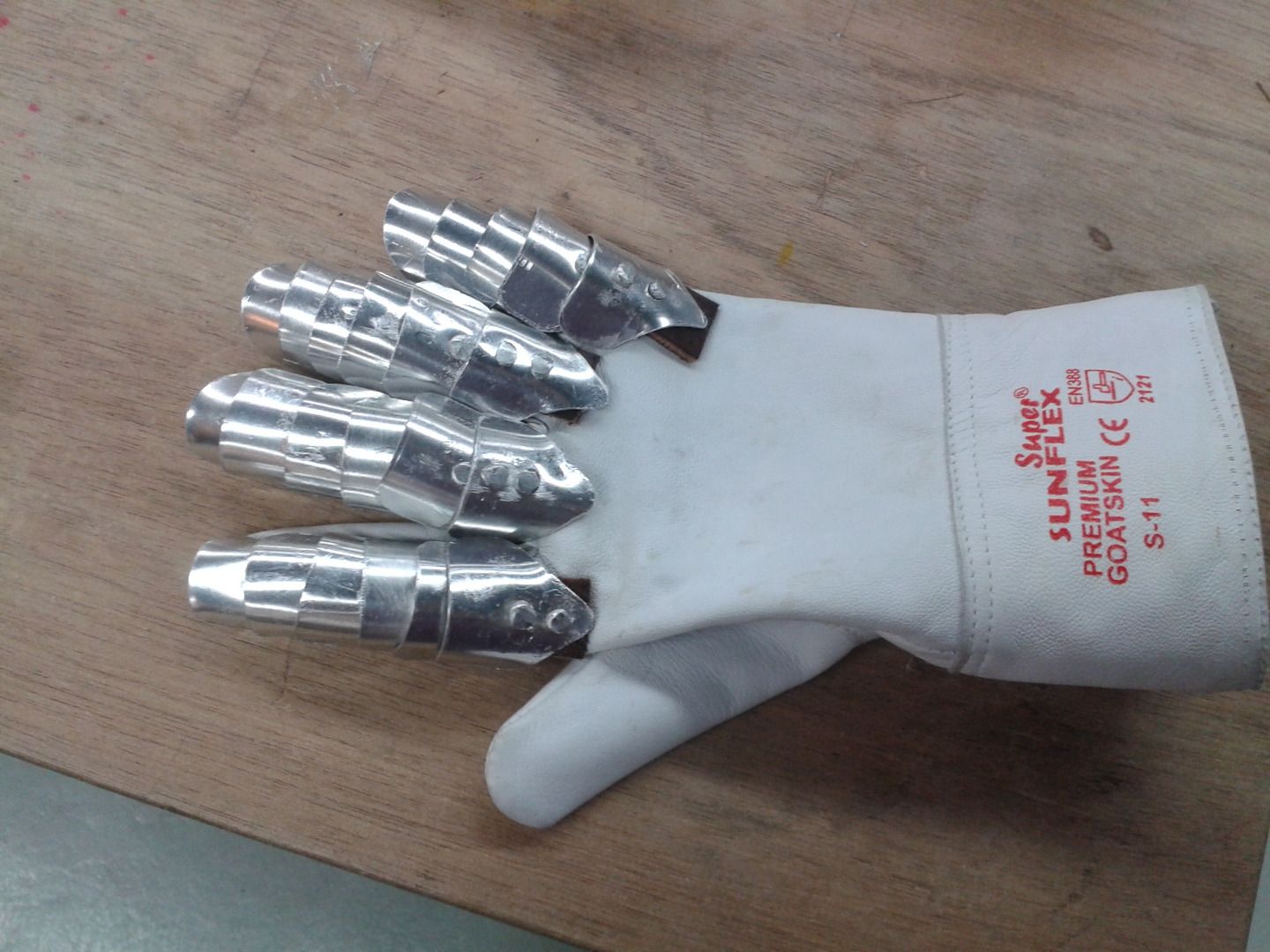 Making a Medieval Steel Gauntlet - Sheet Metal (WIP) : 9 Steps (with ...