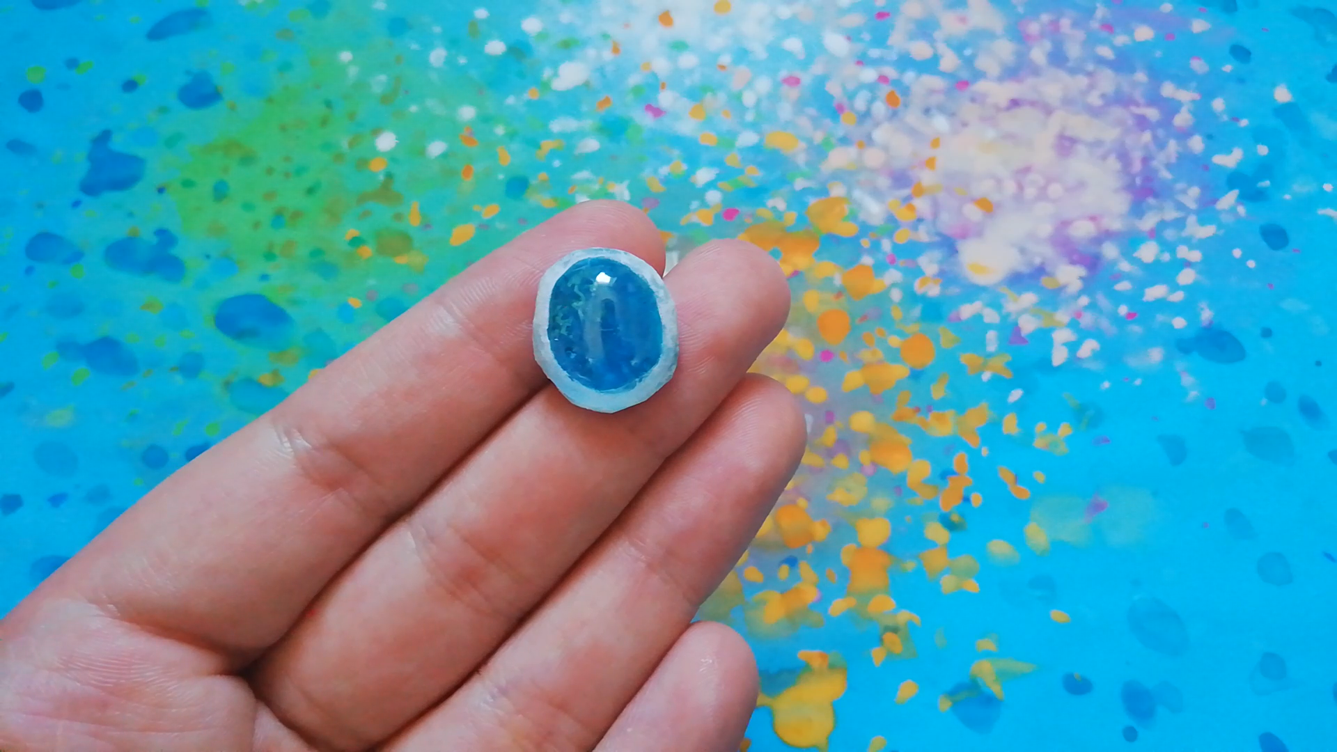 Holographic Gemstones From CDs : 9 Steps (with Pictures) - Instructables
