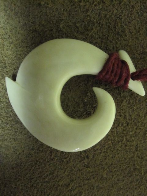 Carve a Traditional Maori Hook Necklace From Bone : 10 Steps (with ...