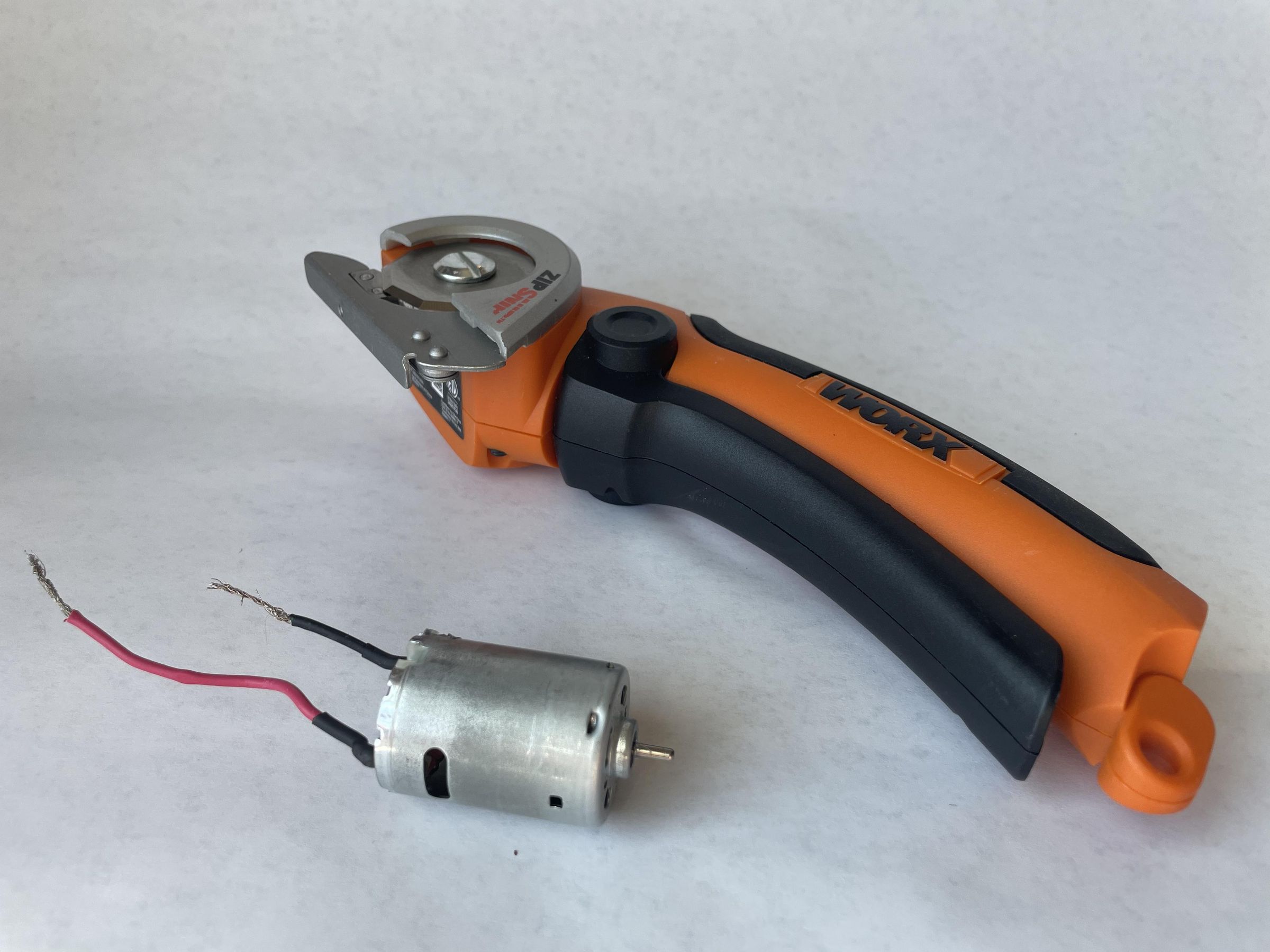 Huge 3D Printed Working Hexbug Nano : 6 Steps (with Pictures ...