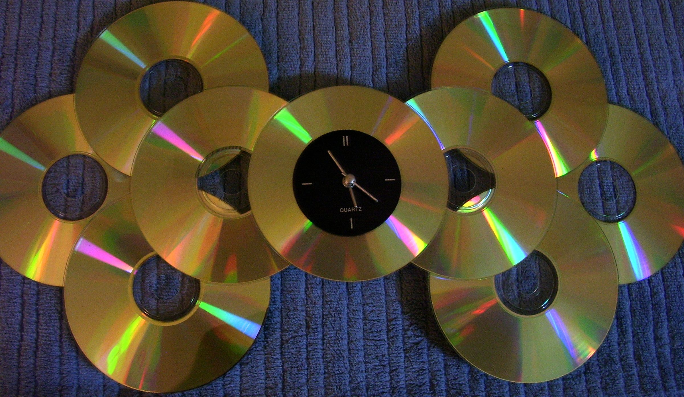 Recycled Cd Clock - Instructables