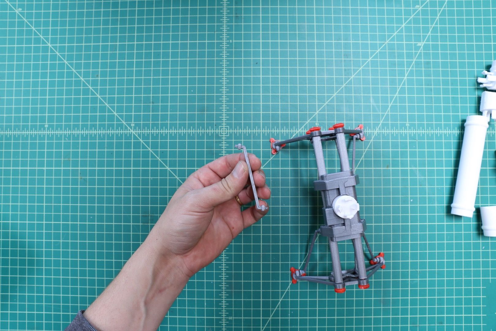 3d Printed Canadarm Model : 11 Steps (with Pictures) - Instructables