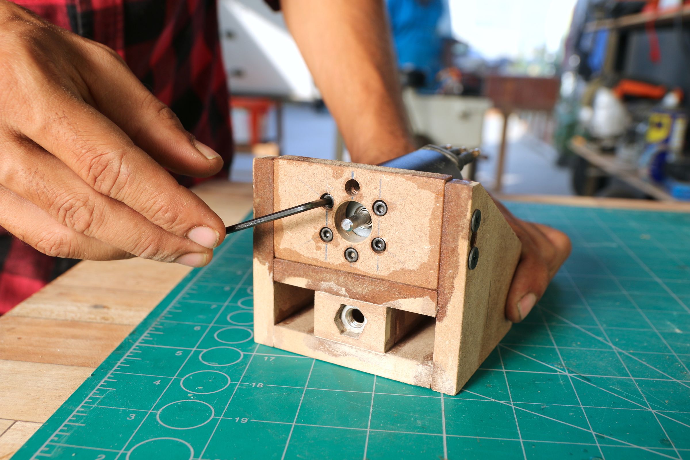 Manual Milling Machine/Surface Planner : 10 Steps (with Pictures ...