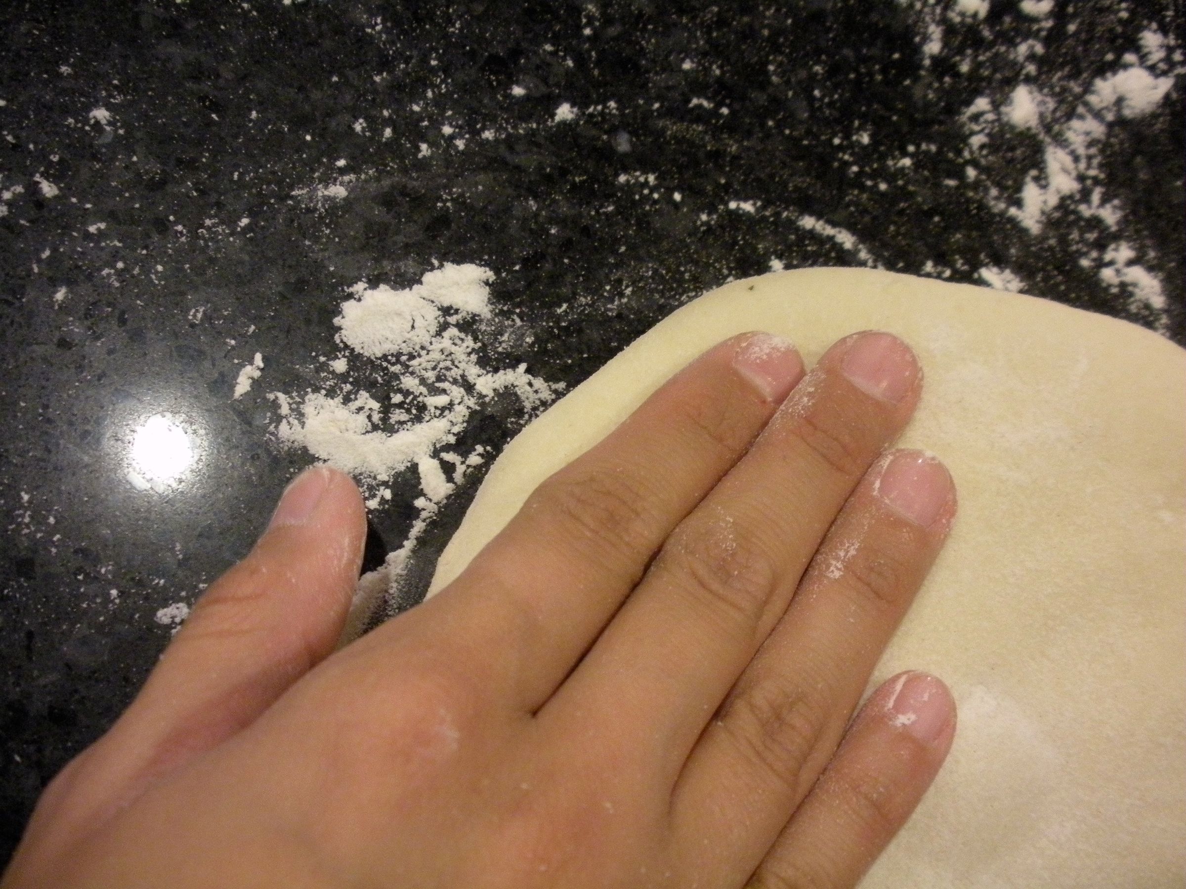Dealing With Pizza Dough : 6 Steps (with Pictures) - Instructables
