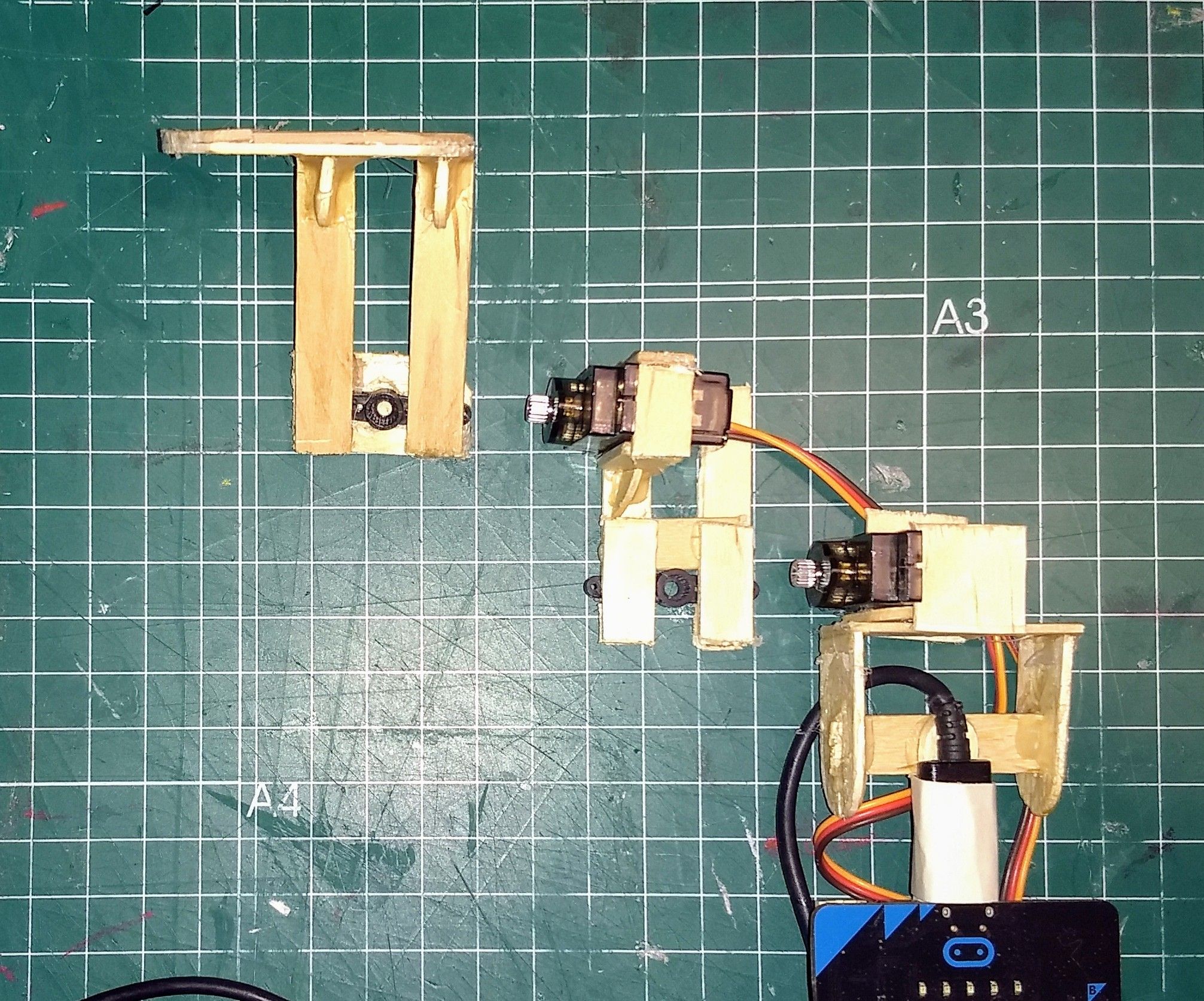 Simple Gimbal With Micro:bit and 2 Servos : 4 Steps - Instructables