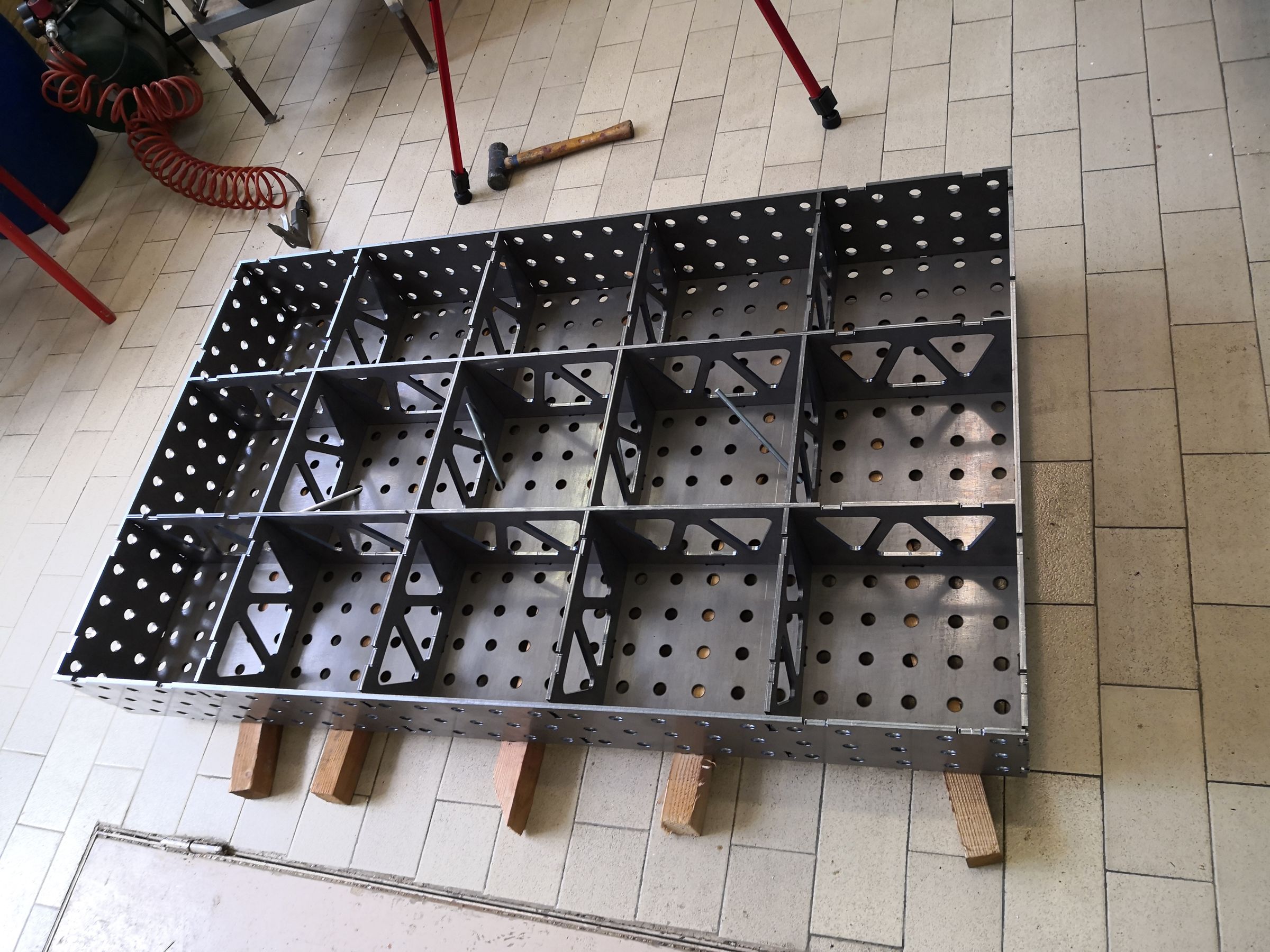 DIY Professional Grade Welding Table (with FREE Plans) : 9 Steps (with ...