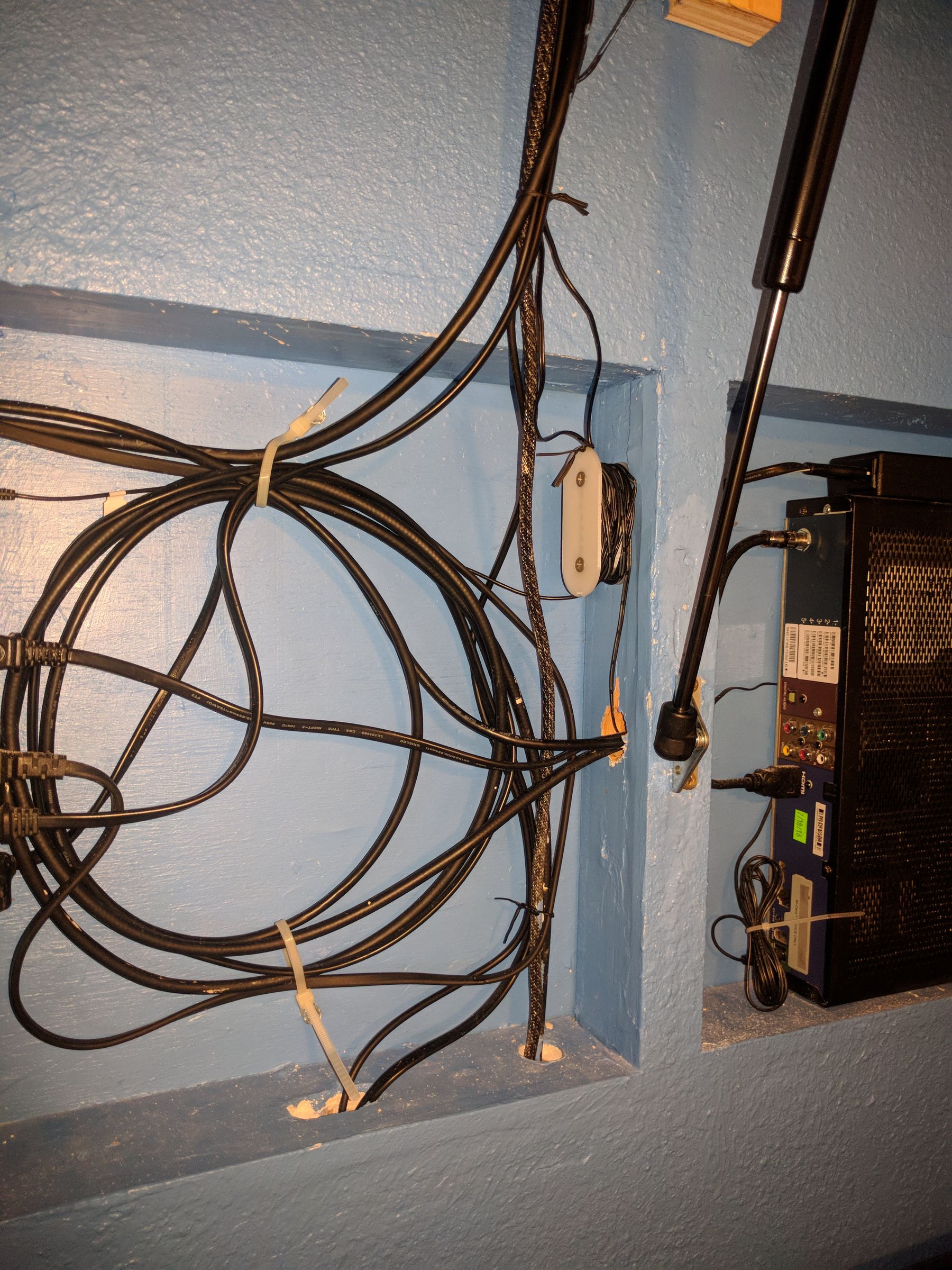 Hide Your DVR Behind Your TV : 13 Steps (with Pictures) - Instructables
