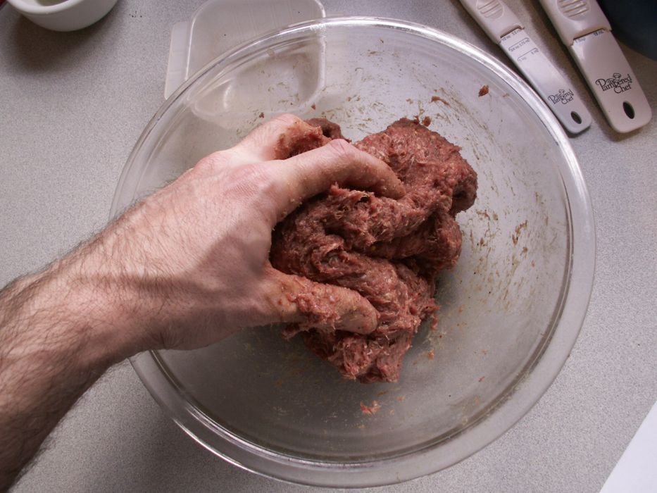 Make Pepperoni Sticks at Home : 9 Steps (with Pictures) - Instructables