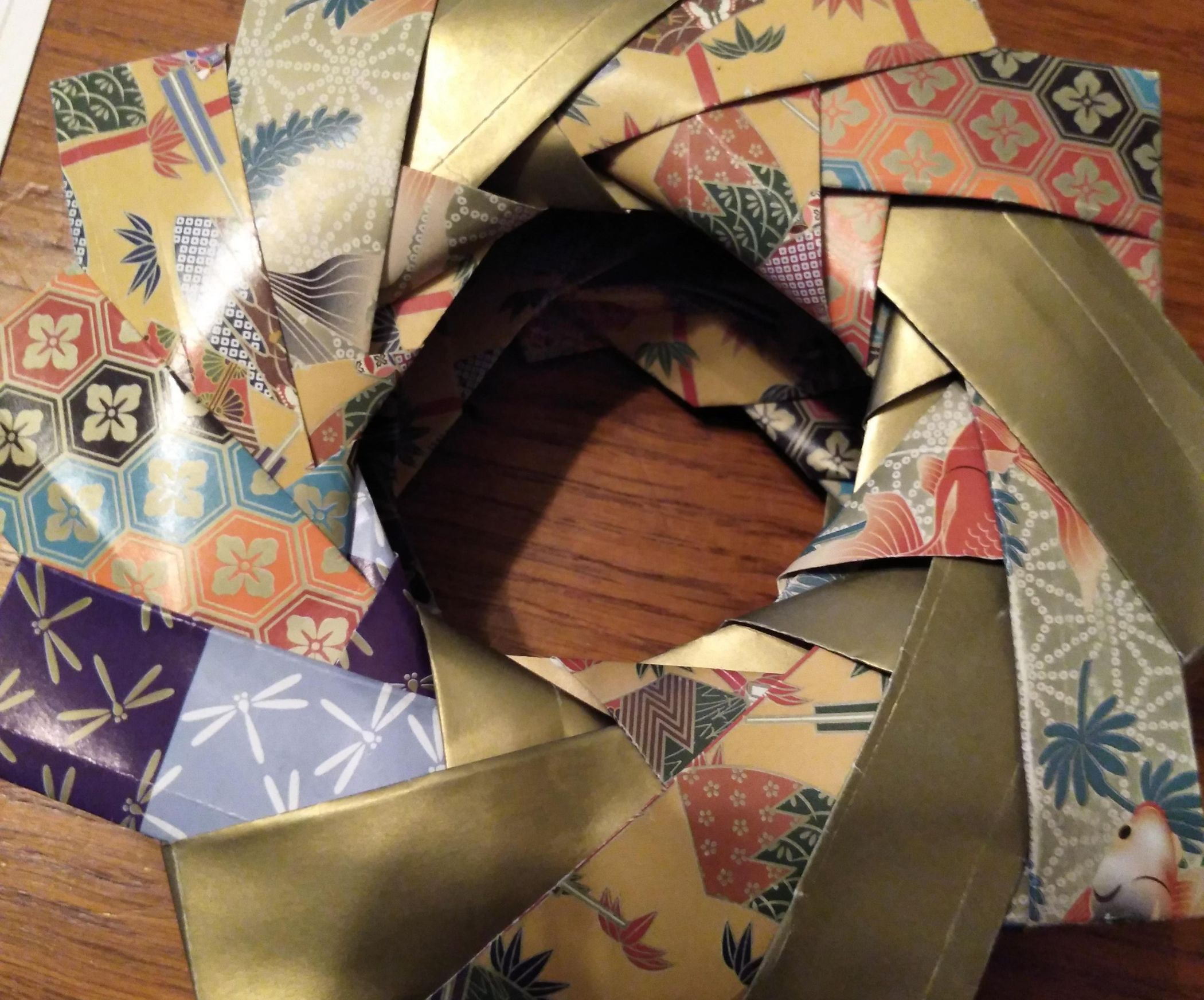 CHINESE WHEEL: CHRISTMAS ORNAMENT : 21 Steps - Instructables
