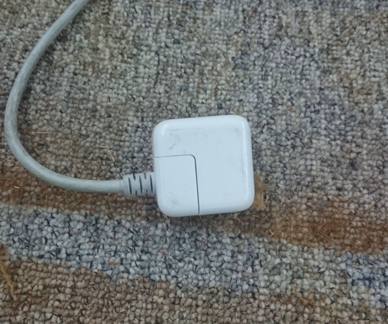 Making the Connecting Plugs for Macbook and IPhone Charger ...