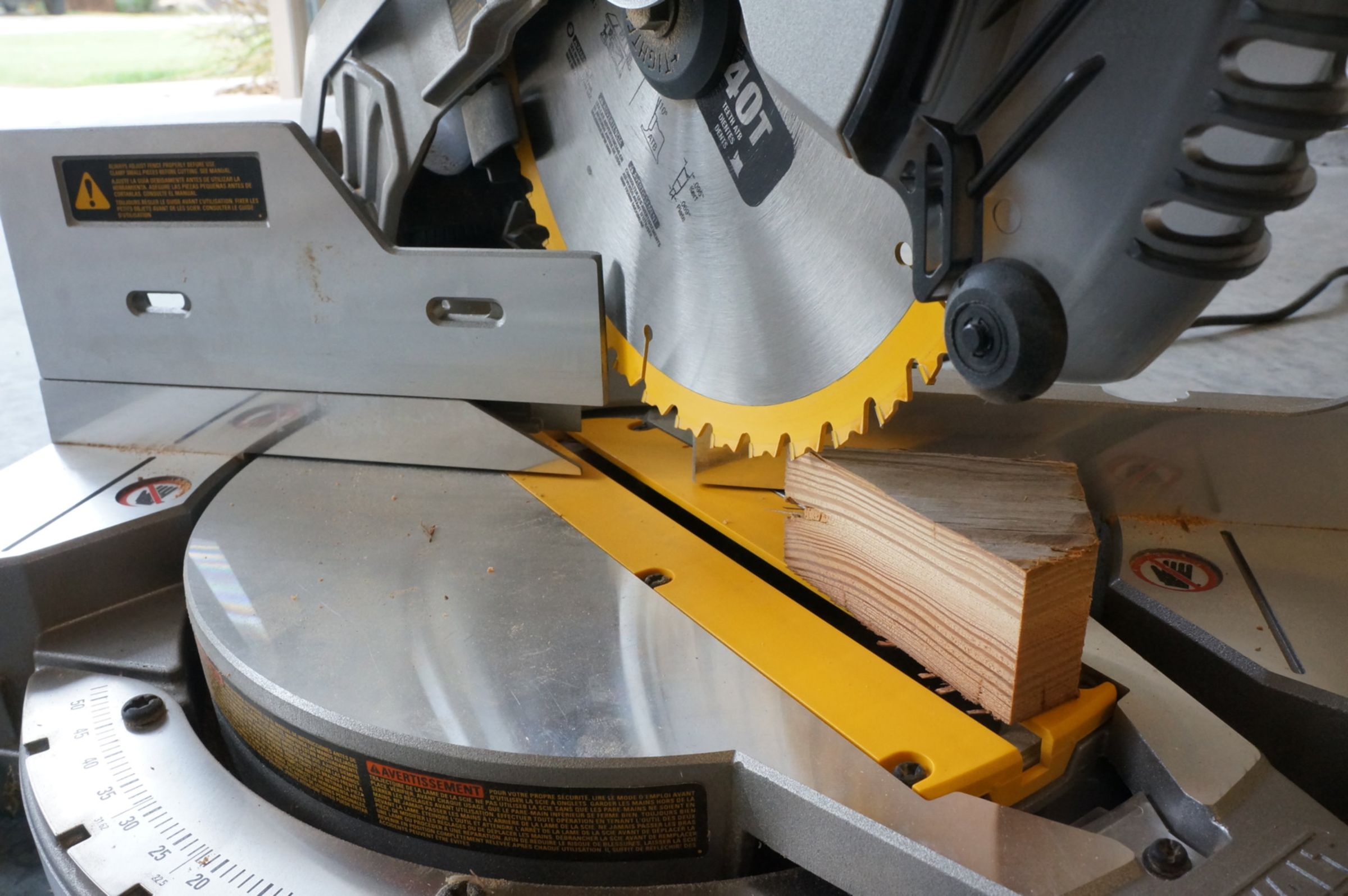 Reclaimed Corner Desk : 23 Steps (with Pictures) - Instructables