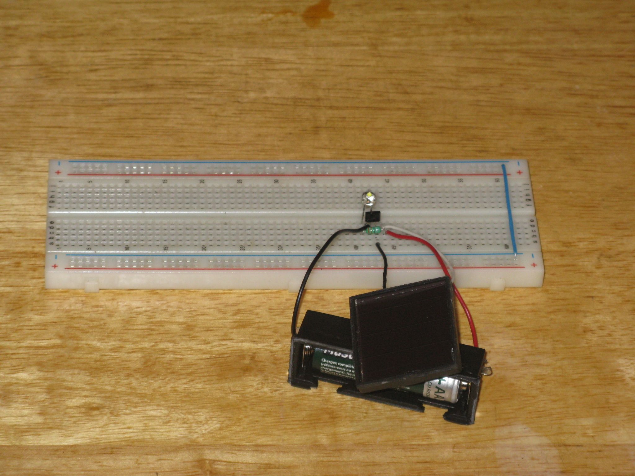 Simple Solar Circuits : 11 Steps (with Pictures) - Instructables