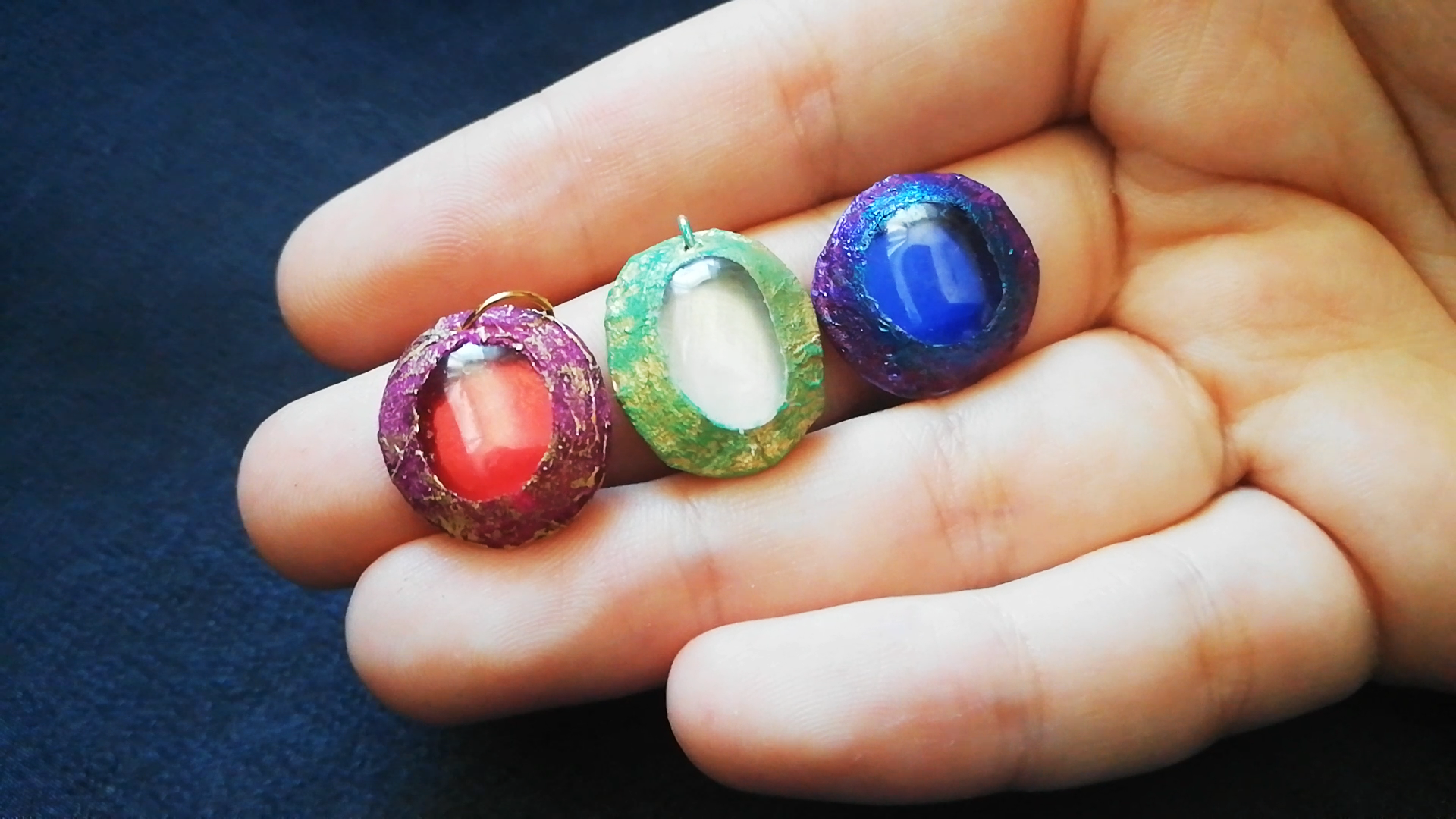 Plastic Bottle & Soda Can Gemstones : 12 Steps (with Pictures ...
