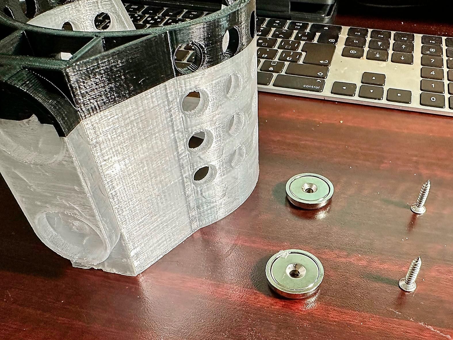 A Simple Magnetic Holder for a CPAP Mask. : 4 Steps (with Pictures ...