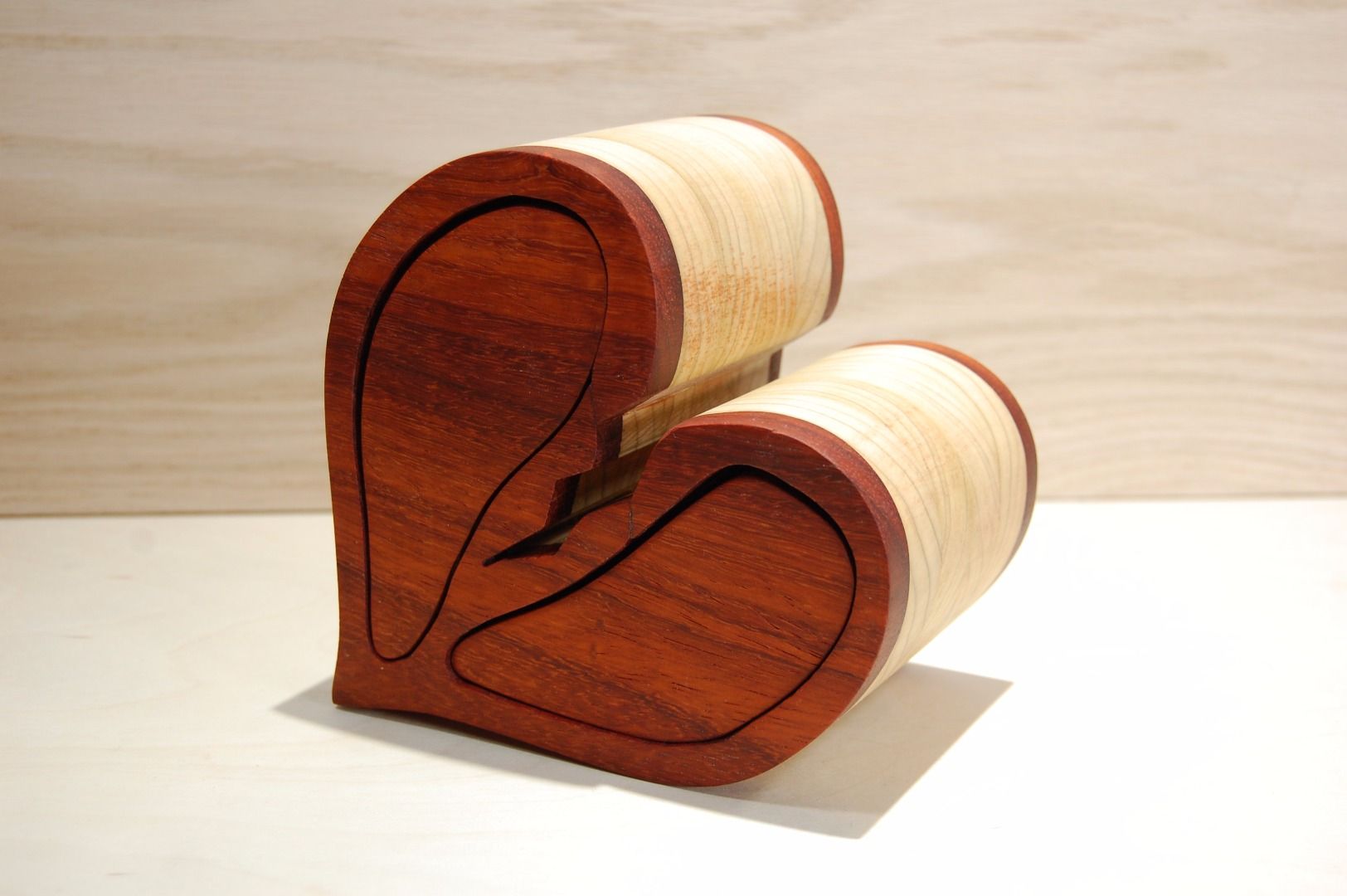 Broken Heart Bandsaw Box : 12 Steps (with Pictures) - Instructables