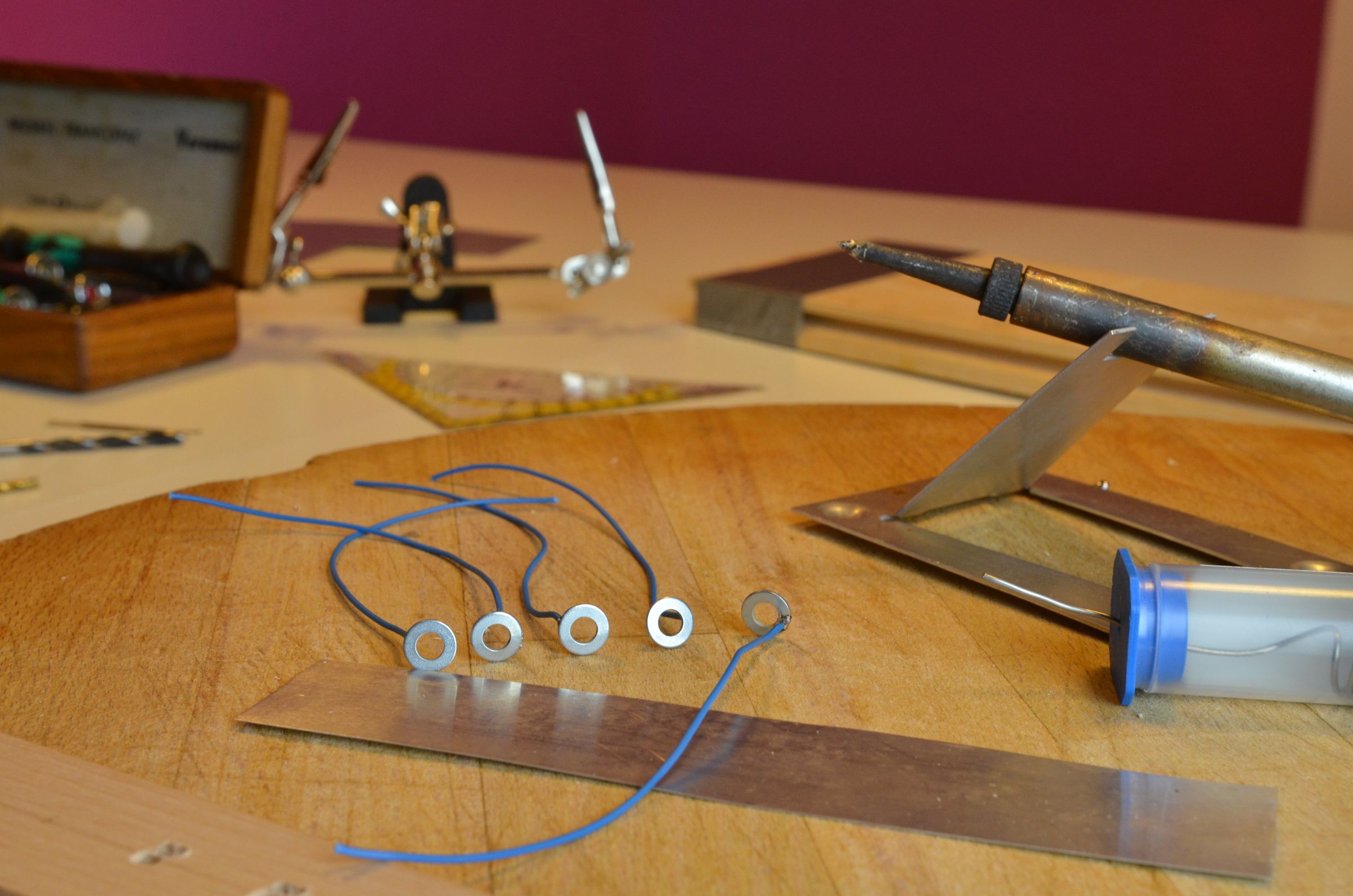 Capacitive Sensor Design : 9 Steps (with Pictures) - Instructables