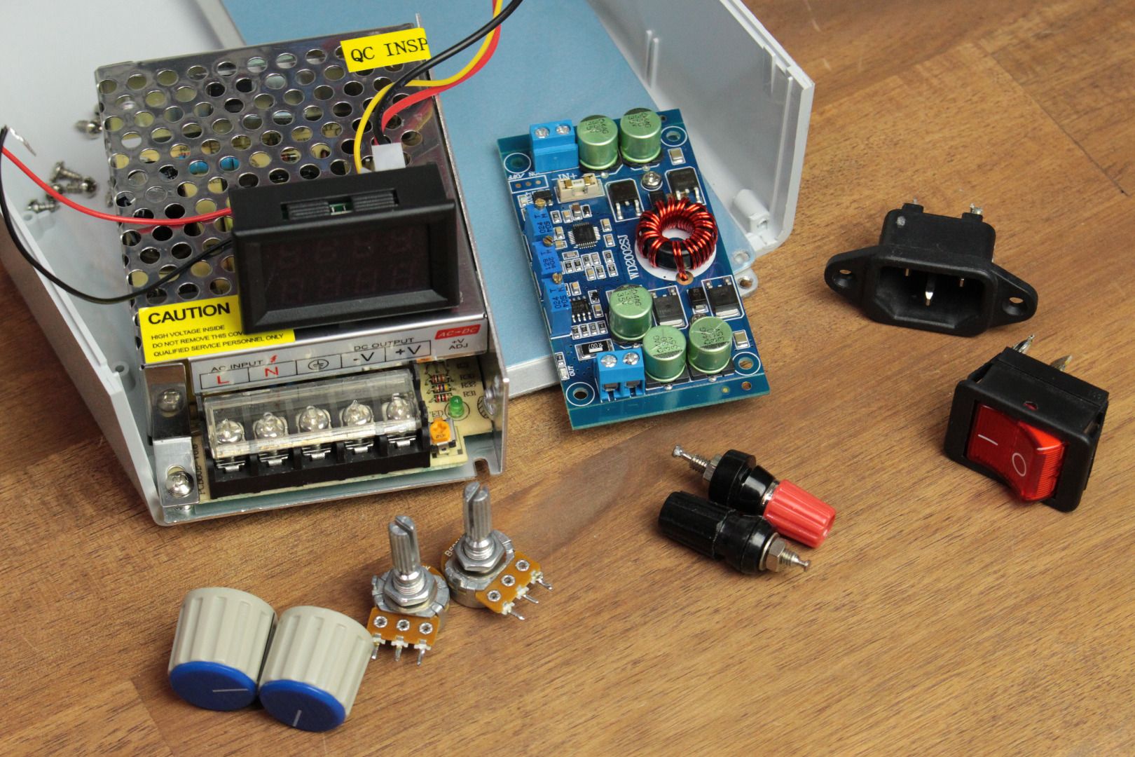 Build Your Own Variable Lab Bench Power Supply : 4 Steps (with Pictures ...