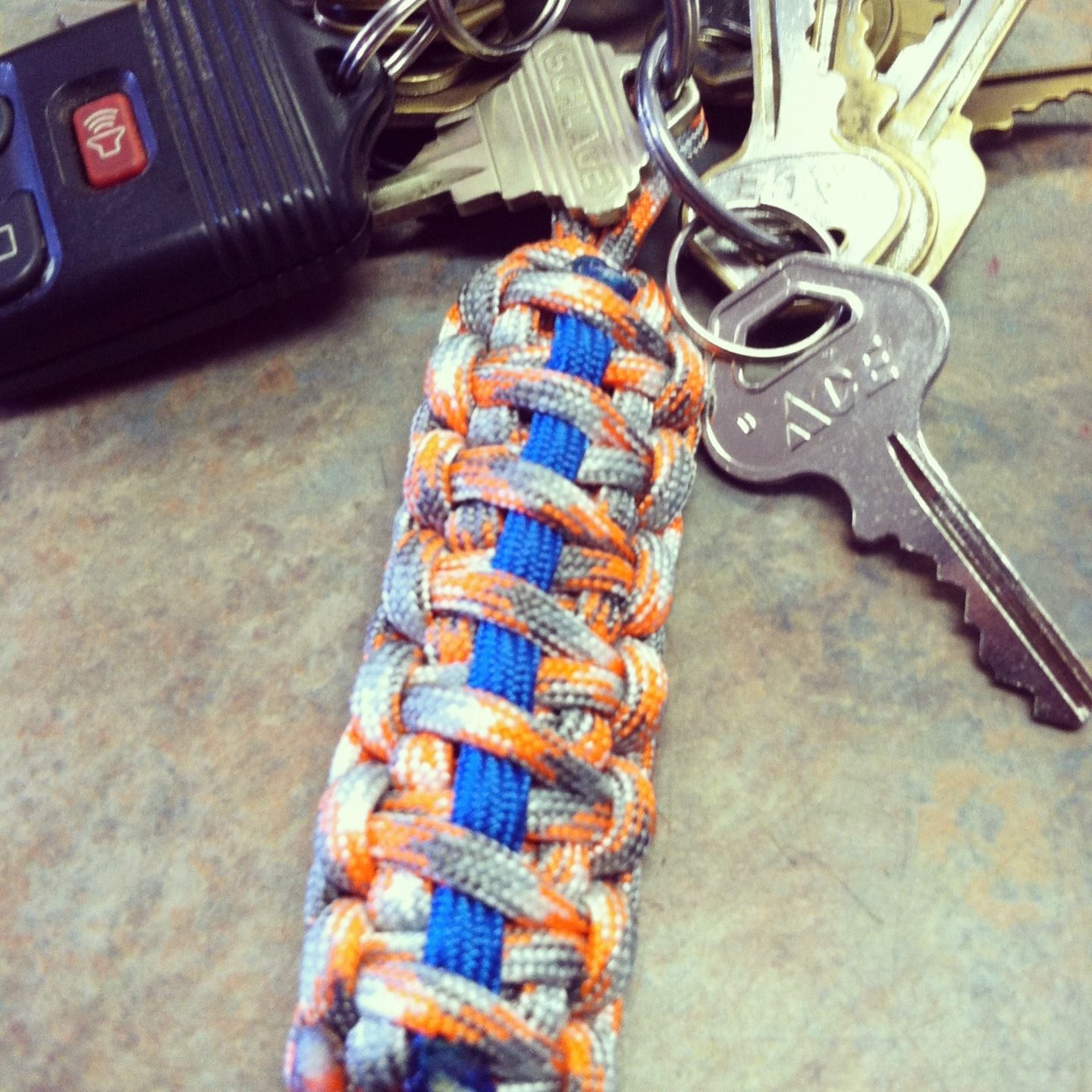 Paracord Keychain (Tutorial) : 15 Steps (with Pictures) - Instructables