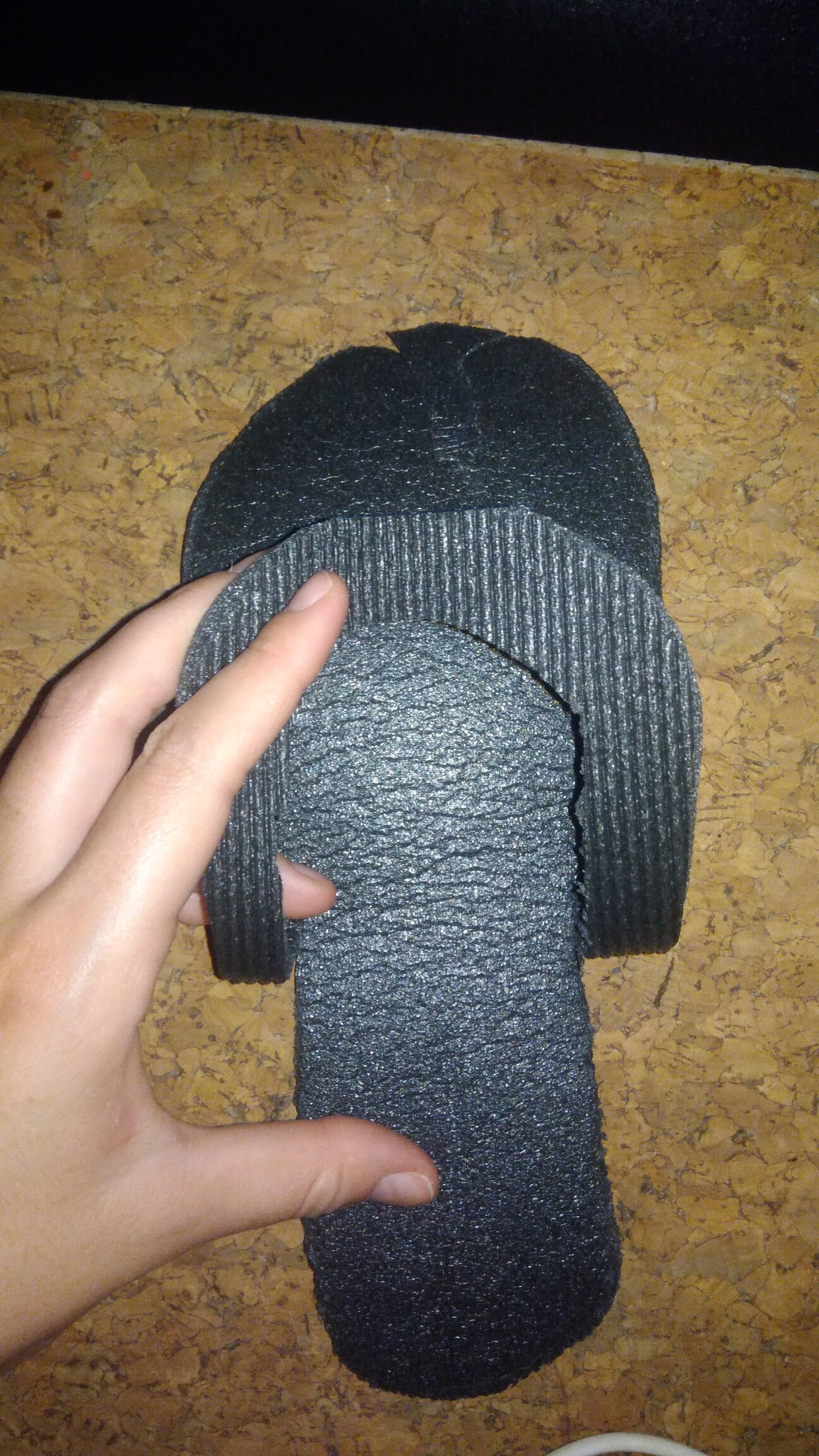 Cut Your Flip Flops : 6 Steps - Instructables