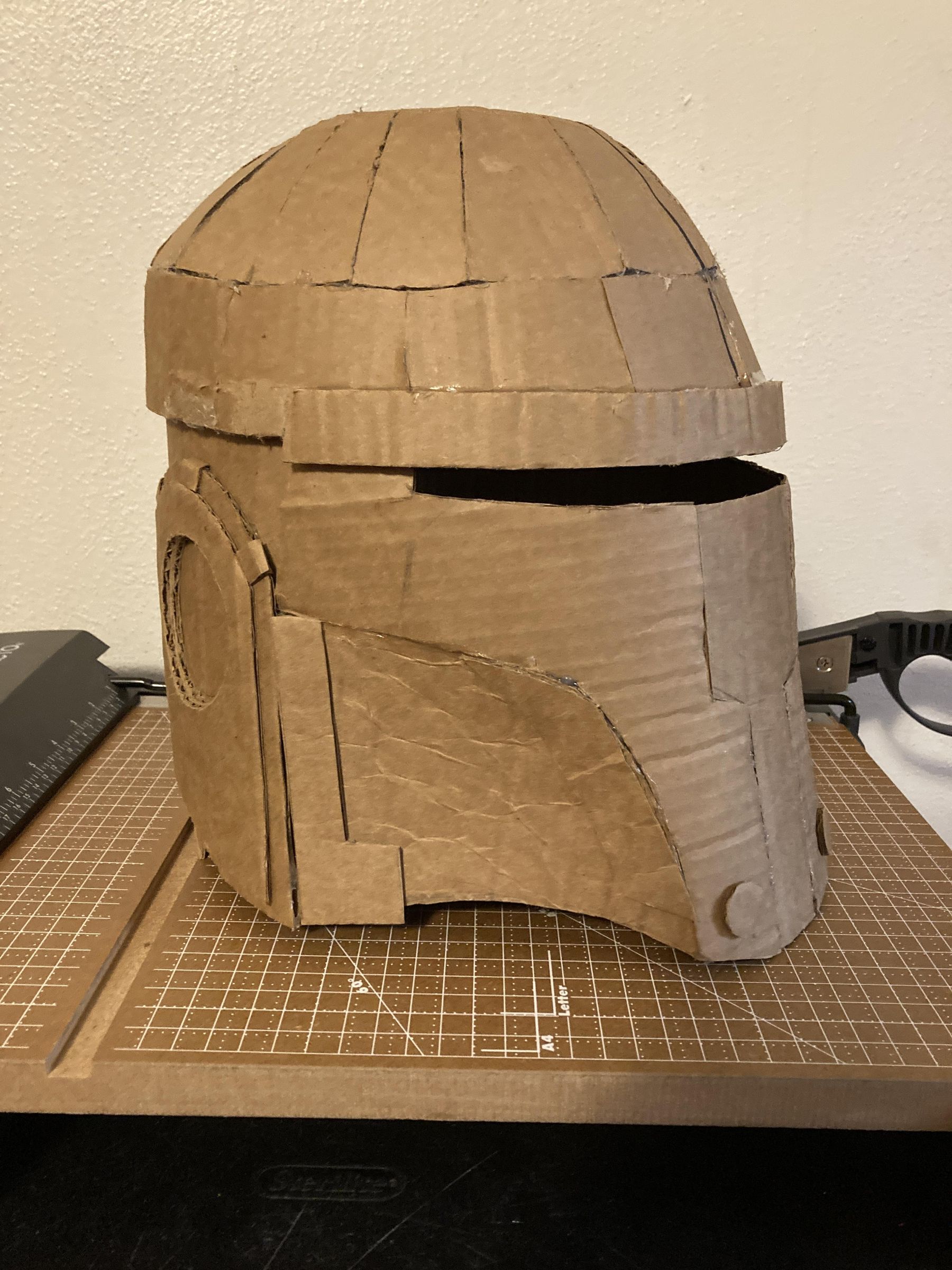 How to Make a Cardboard Helmet : 6 Steps (with Pictures) - Instructables