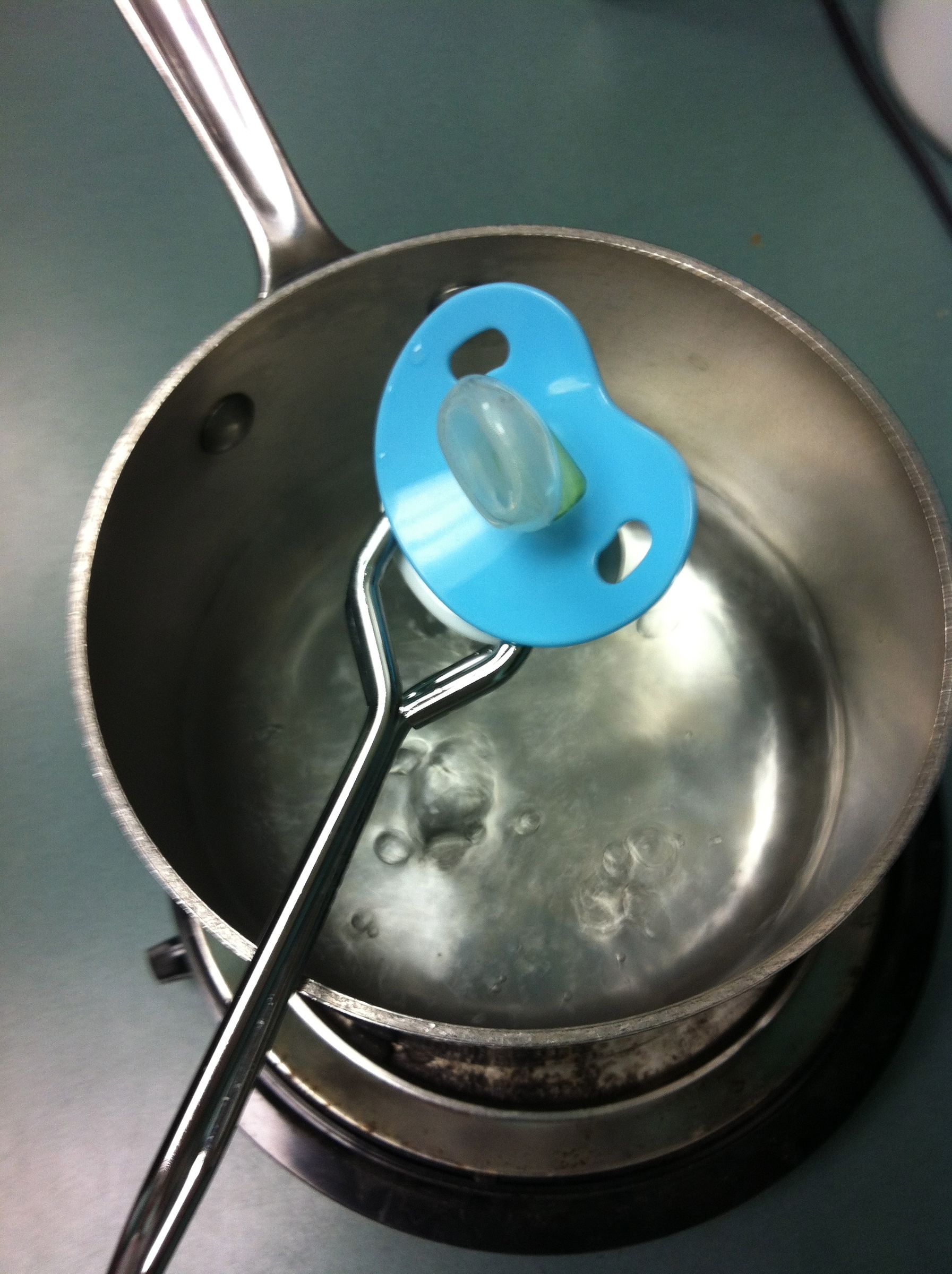 Which Type of Pacifier Is Better for Your Child? : 7 Steps - Instructables