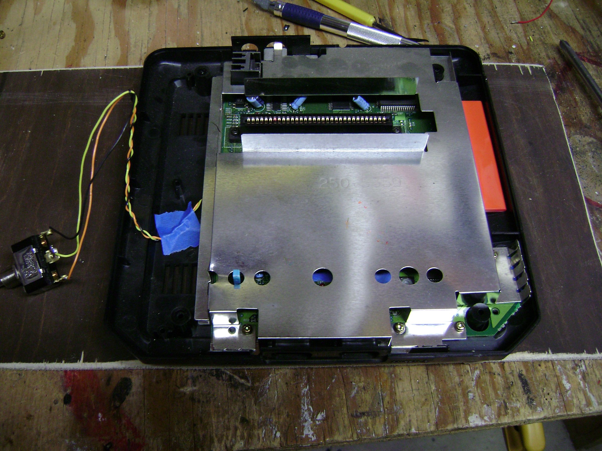 Sega Genesis Model 2 Region Mod : 12 Steps - Instructables