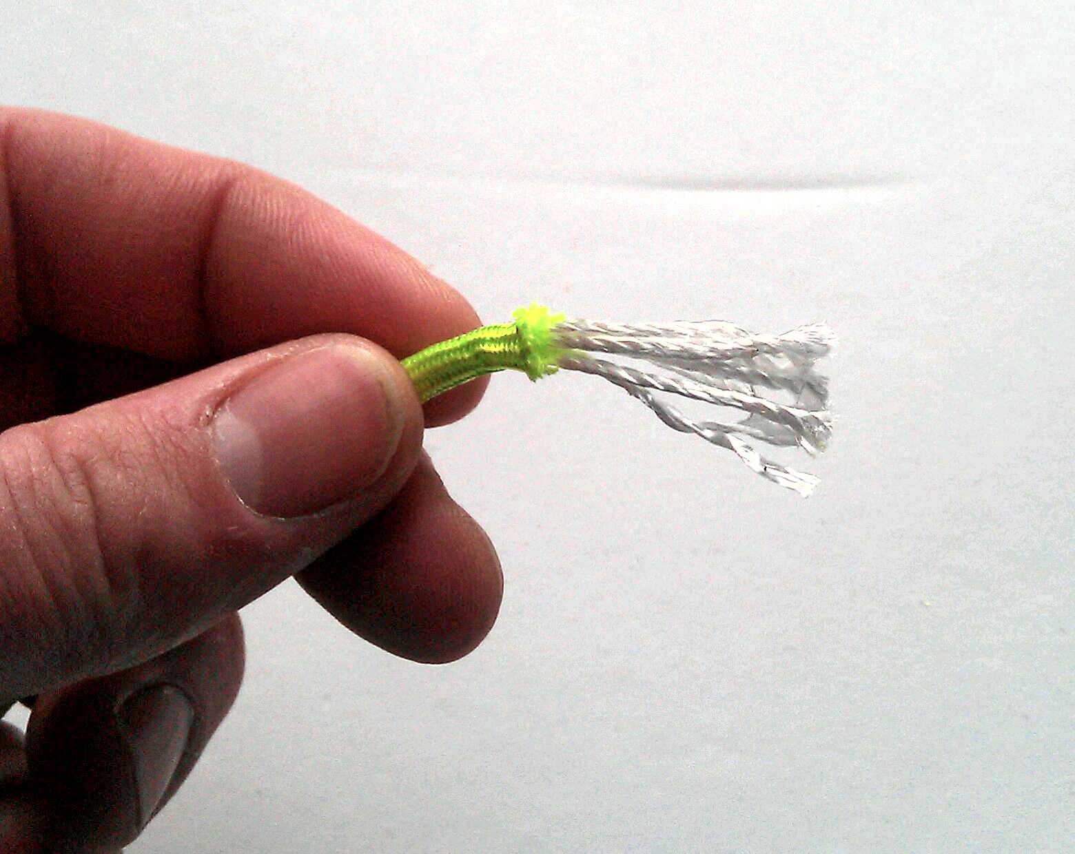 Paracord Charging Cable : 6 Steps (with Pictures) - Instructables