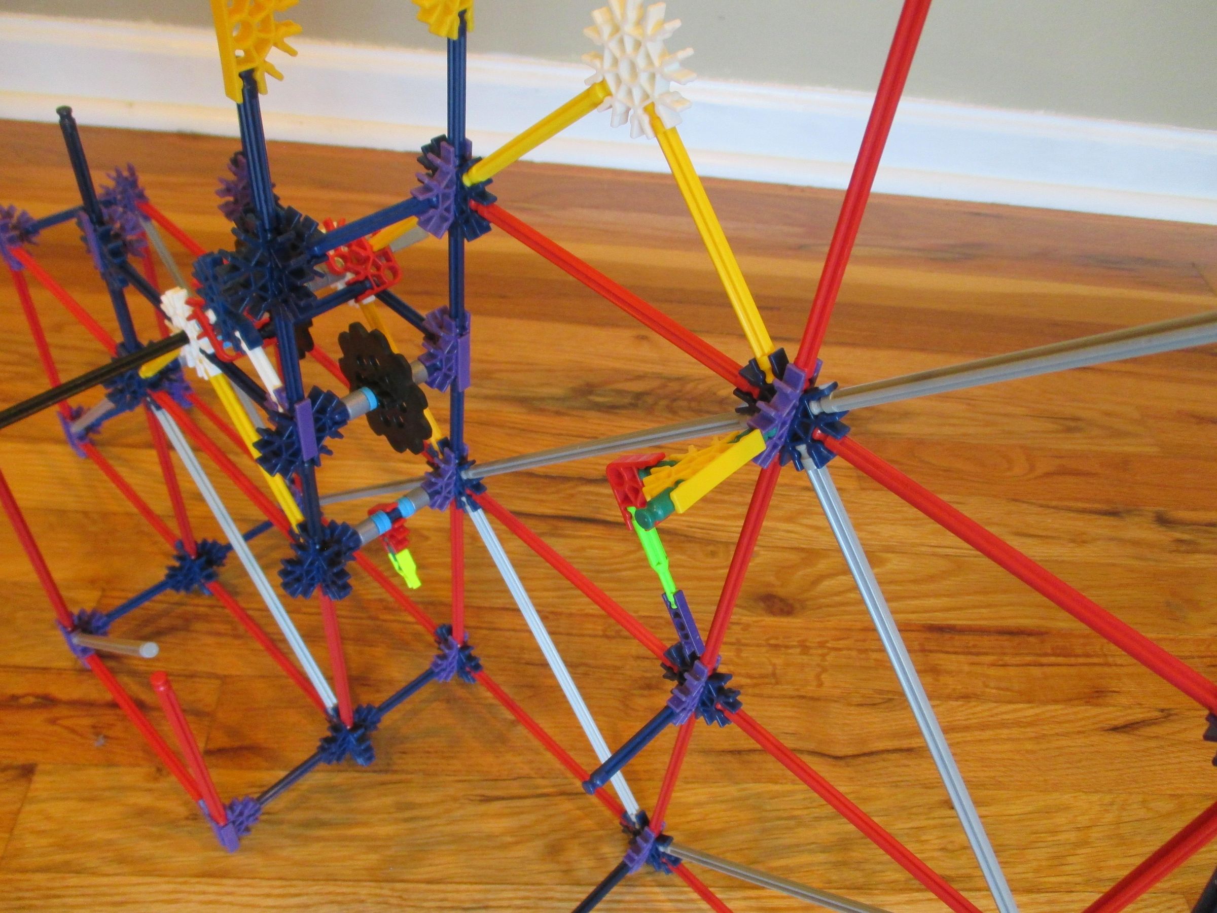 Rollercoaster Push Lift: a K'nex Ball Machine Lift : 8 Steps ...
