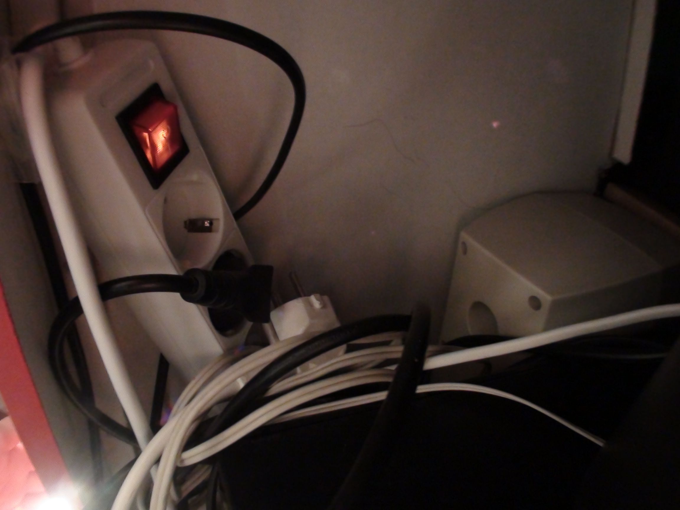 Build an Arcade Cabinet for 200euro ($250) : 8 Steps (with Pictures ...