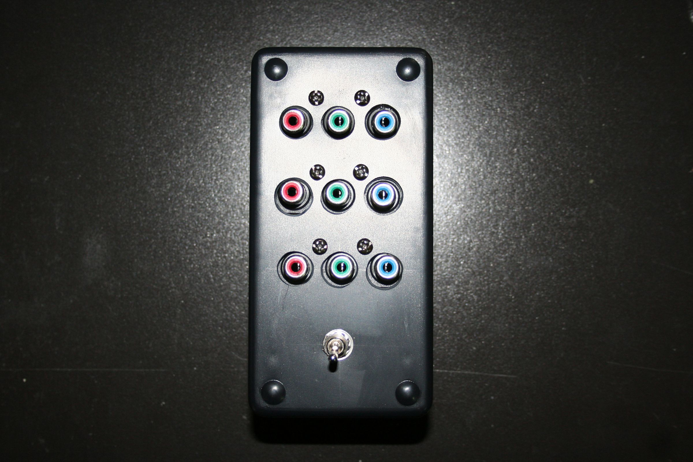 Very Simple Component Video Switch Box : 8 Steps - Instructables