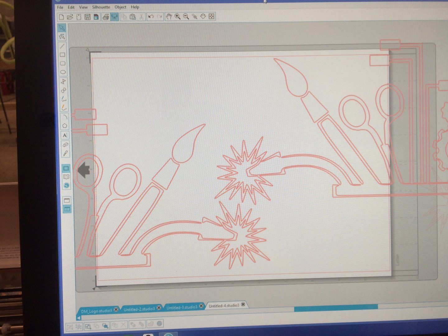 Robot Logo for Cornhole Game Using Silhouette Portrait : 9 Steps ...