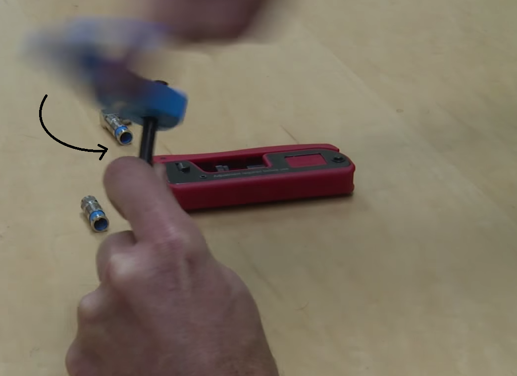How to Terminate Coax Cable : 9 Steps - Instructables