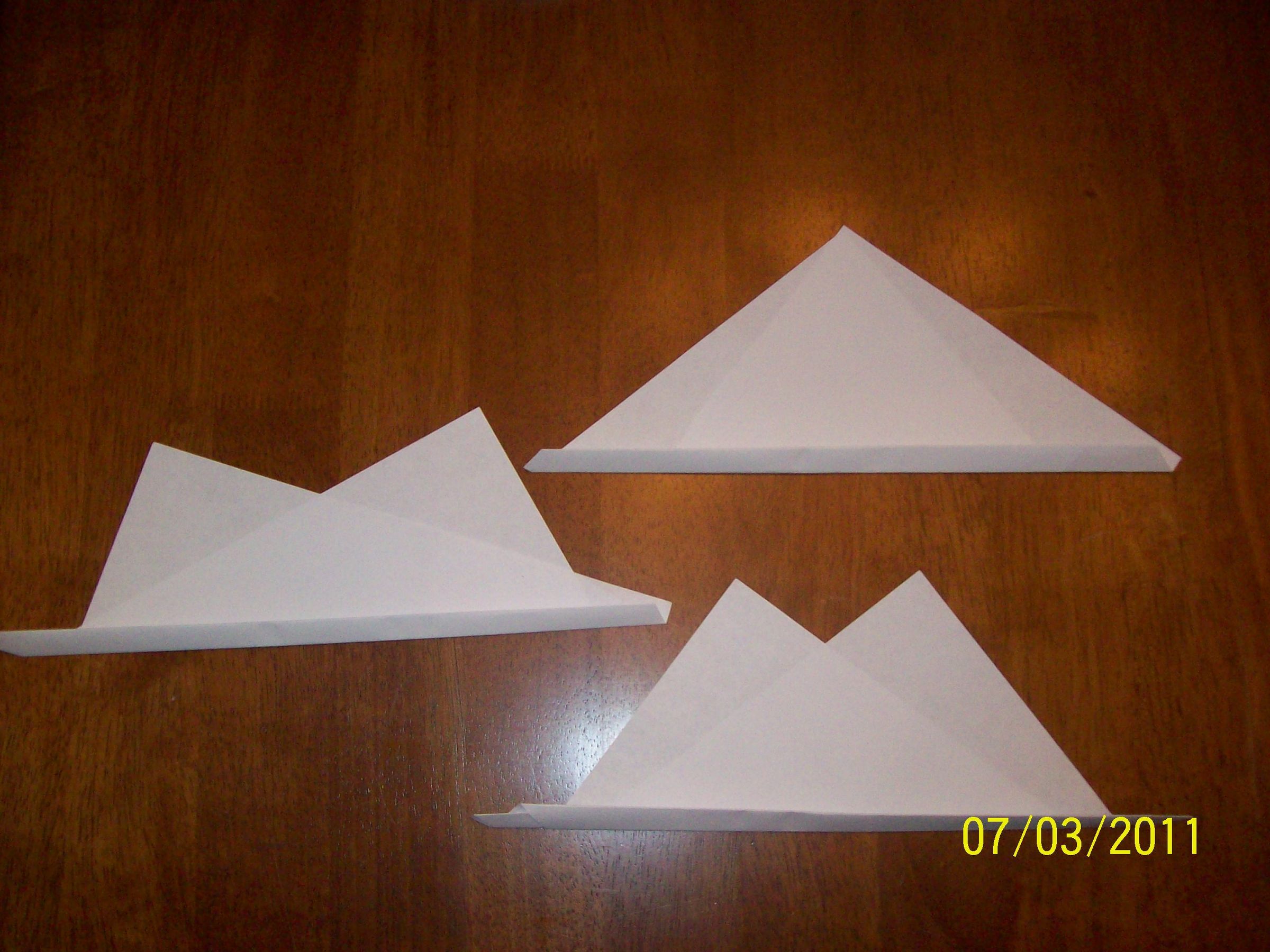 Annular (Ring) Paper Plane : 4 Steps - Instructables