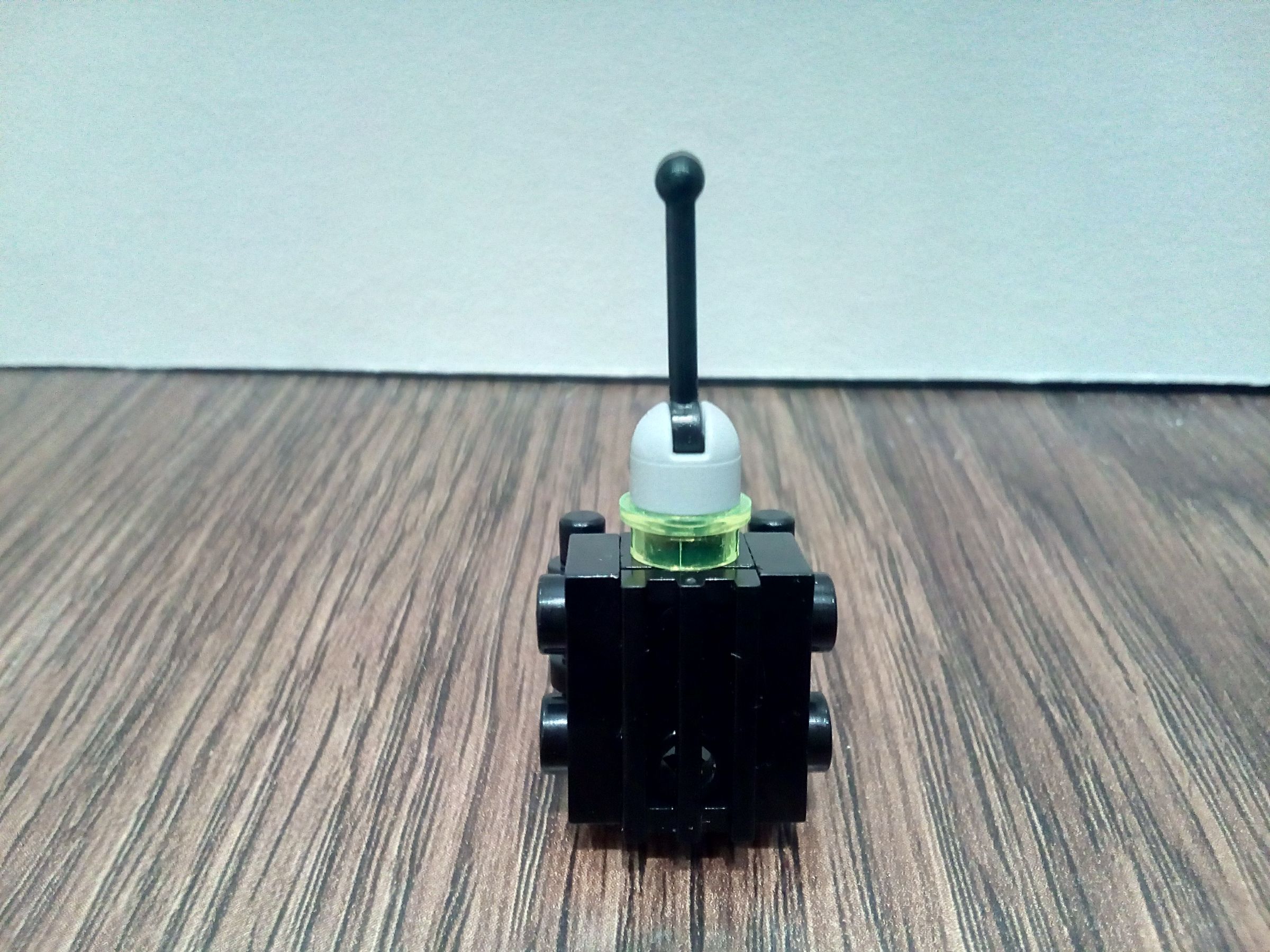 Small Spaceship and Robot : 4 Steps - Instructables