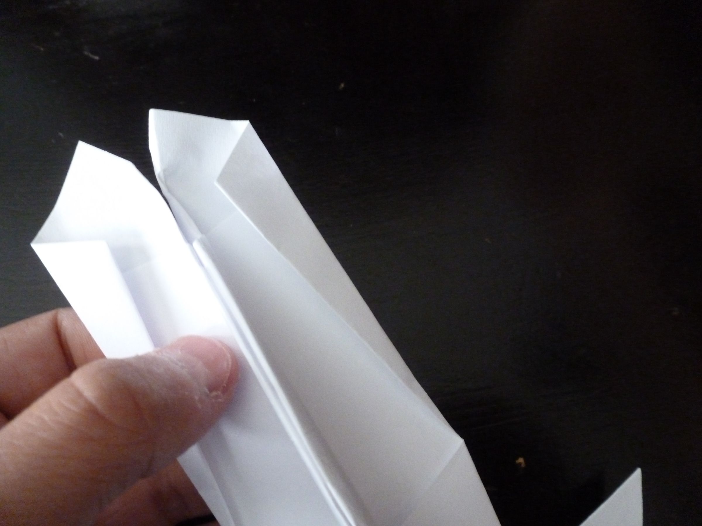 The Blizzard II Paper Airplane : 8 Steps - Instructables