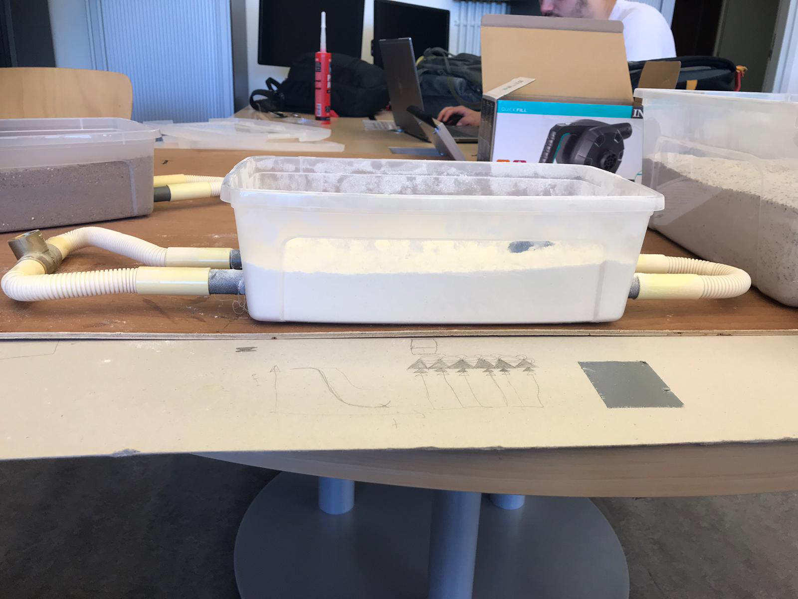 Fluidised Sand Bed Demo : 6 Steps - Instructables