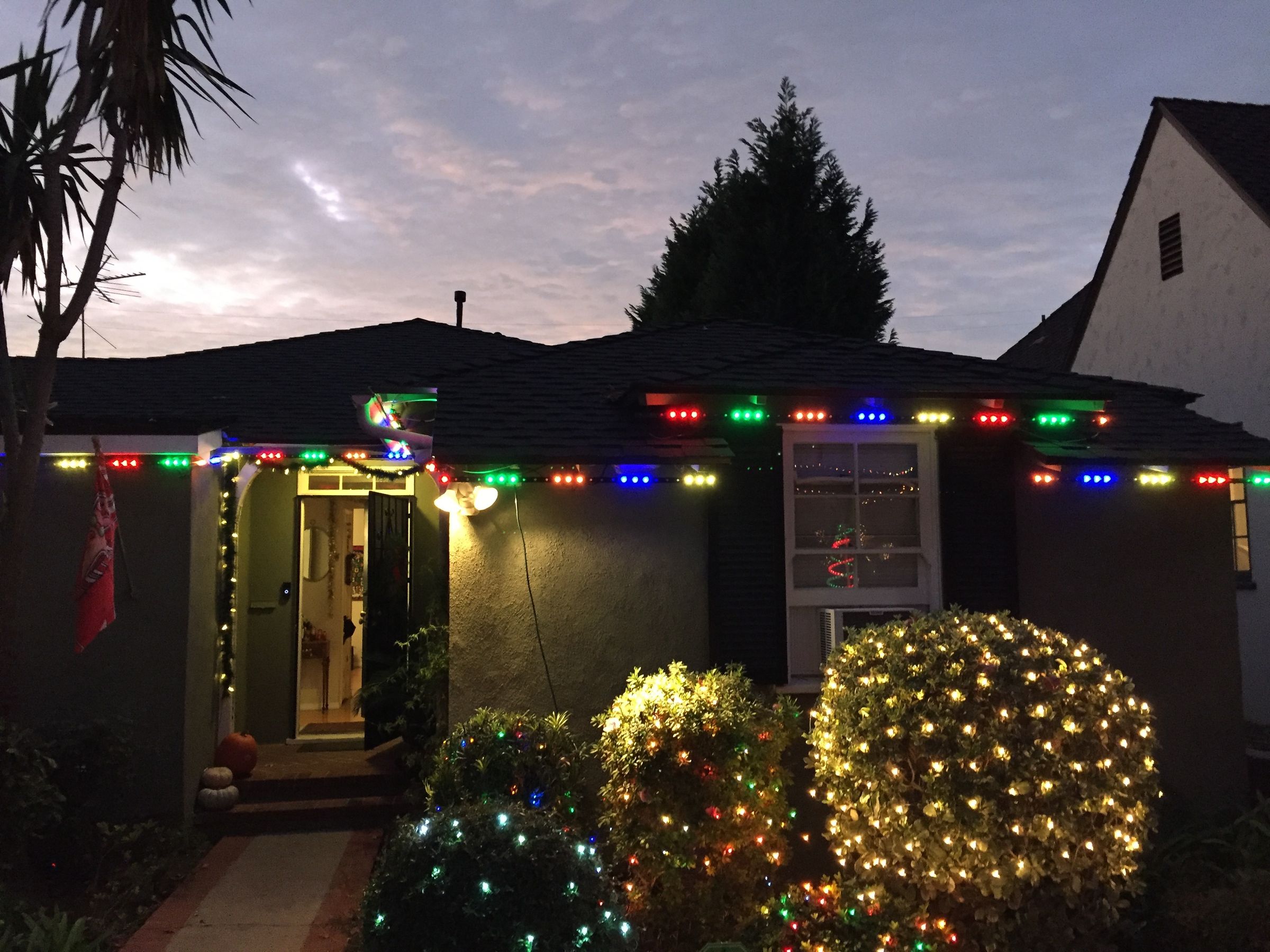 Permanent Digital LED House Holiday Lighting V2 : 6 Steps - Instructables