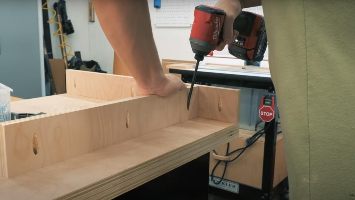 DIY Plywood Desk With 1 Sheet of Plywood : 9 Steps - Instructables