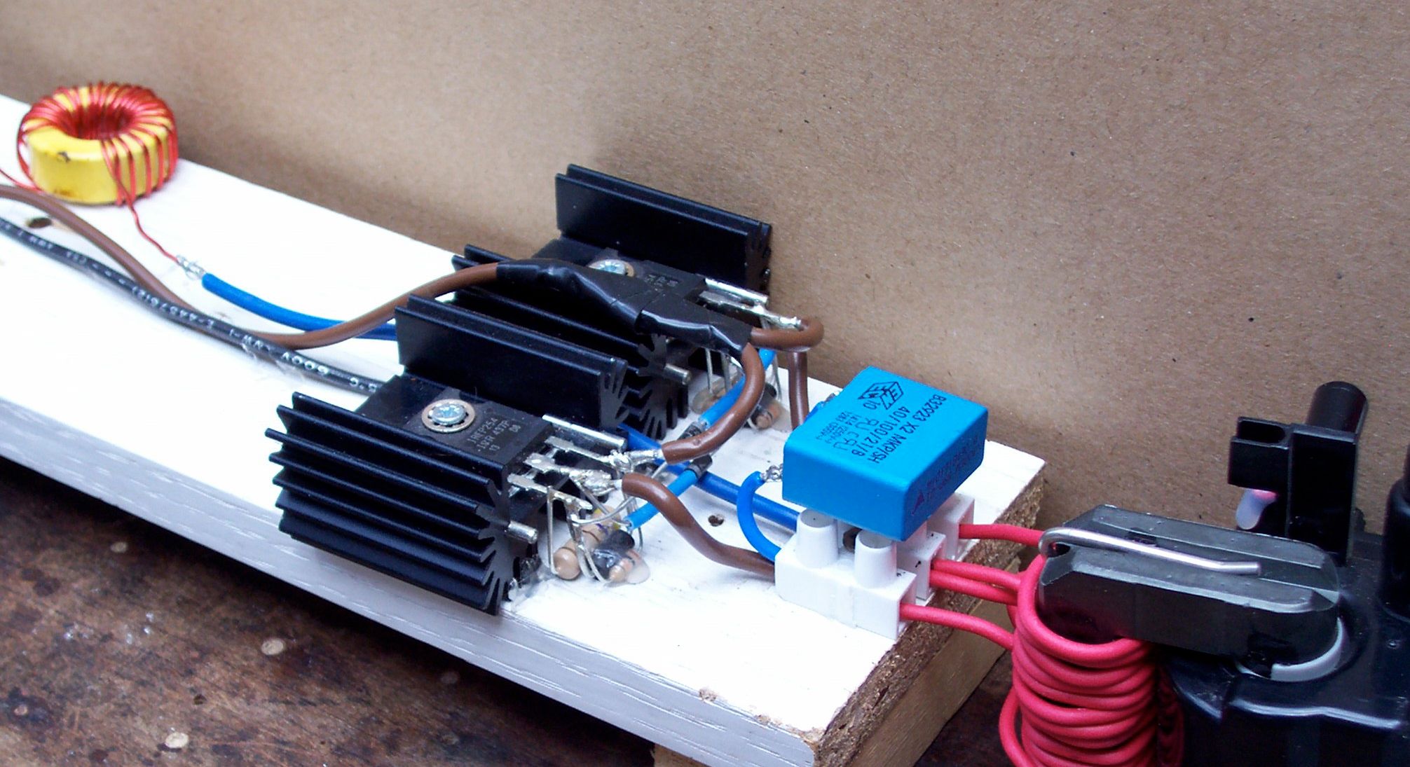 How to Build a Simple But Powerful Flyback Driver : 7 Steps (with ...