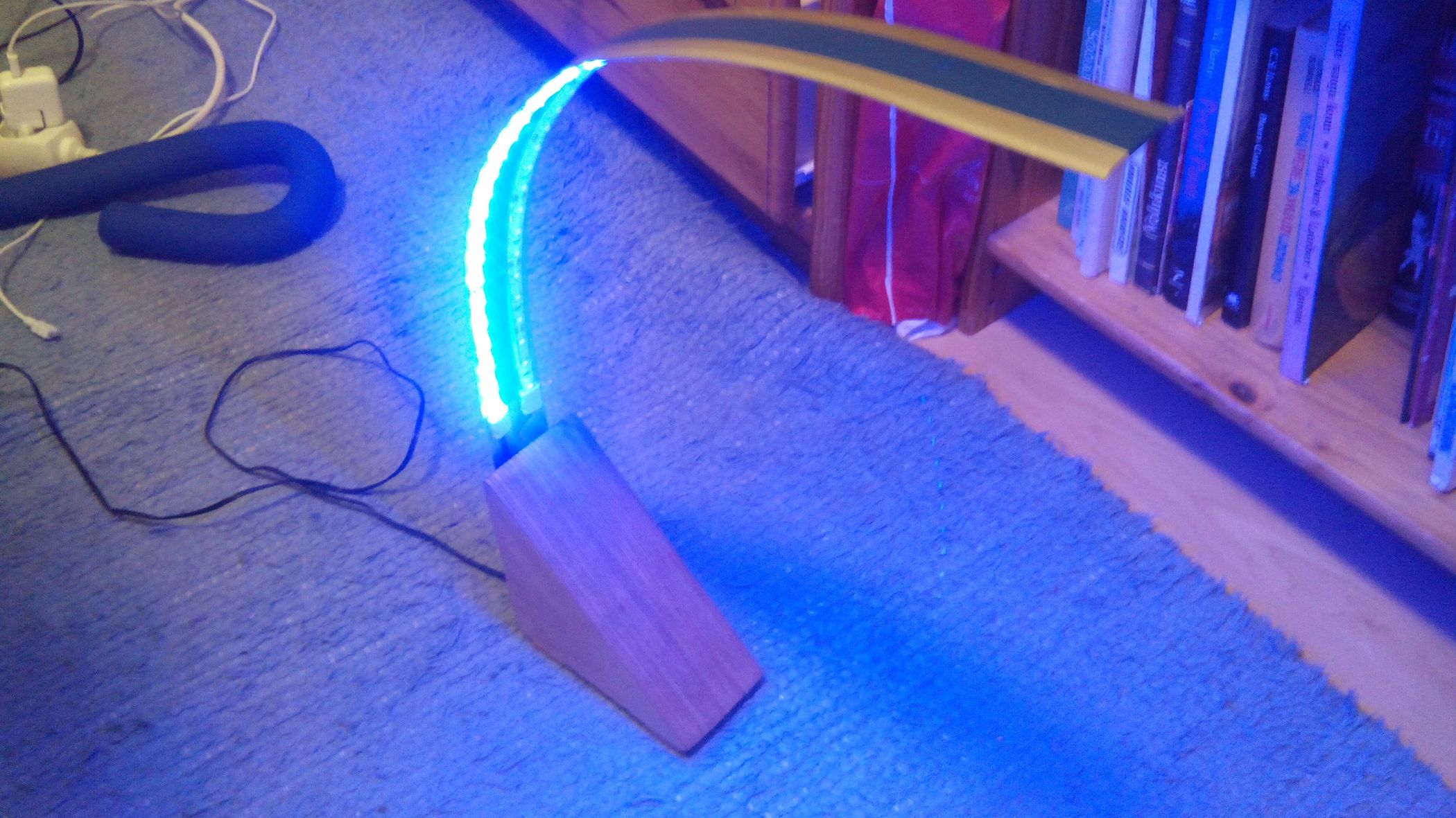 LED Desk Lamp : 4 Steps - Instructables
