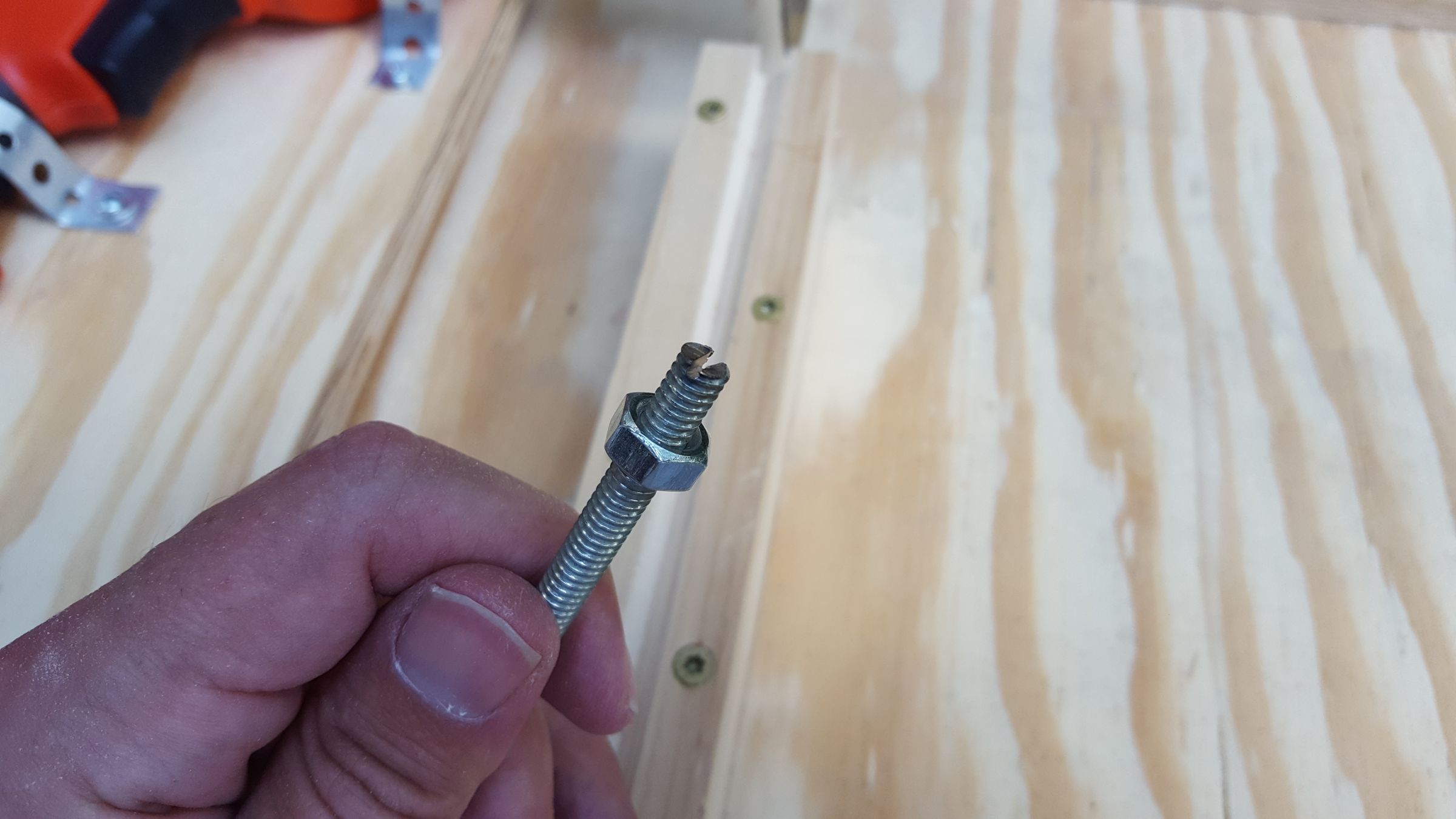 Threaded Rod Cutting Station - Instructables