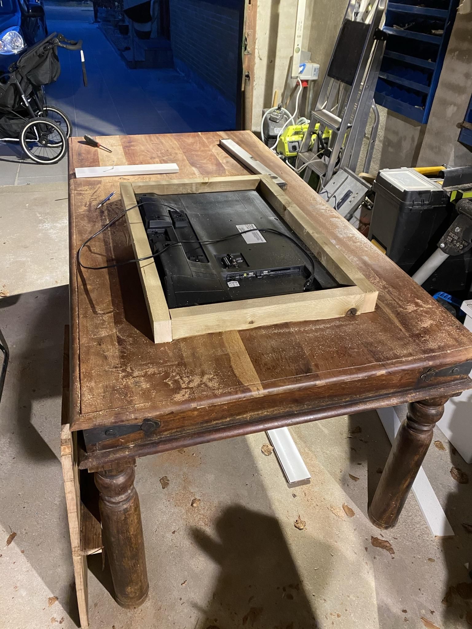 The Ultimate D&D Tabel : 9 Steps (with Pictures) - Instructables