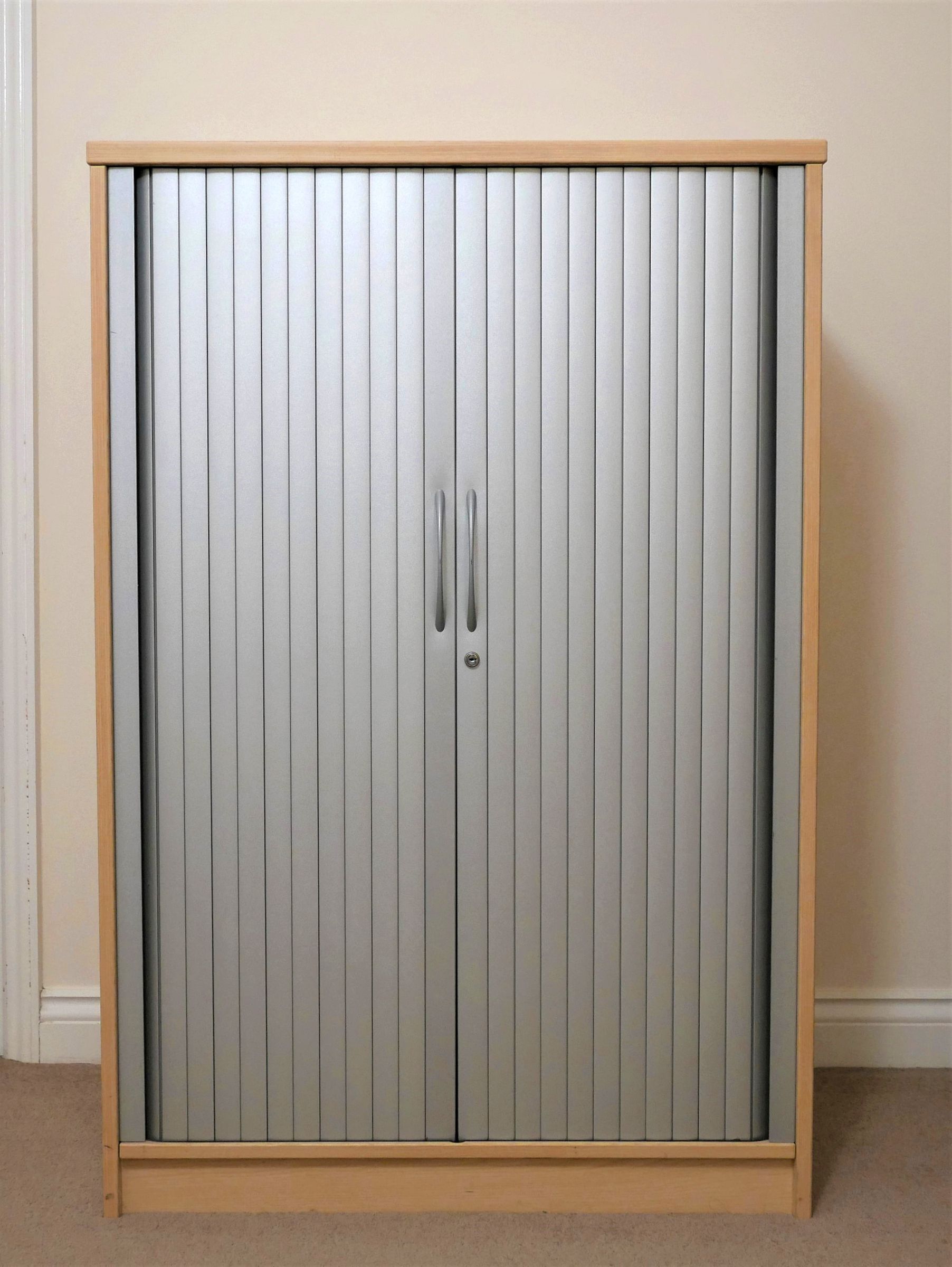 Secret Safe Compartment With Hidden Door and Magnetic Locks : 5 Steps ...