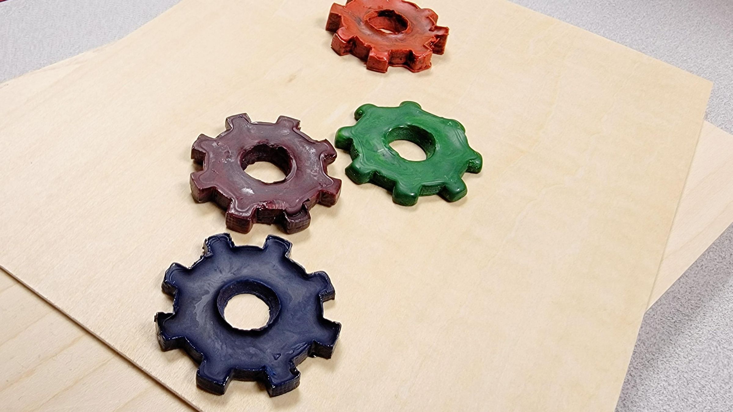 Crayon Gear System : 7 Steps (with Pictures) - Instructables