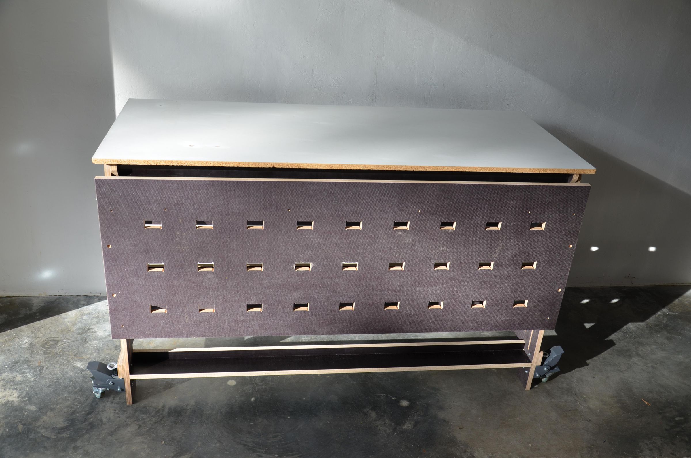 Workbench X - a Foldable Workbench Into a Garage or Workshop : 6 Steps ...