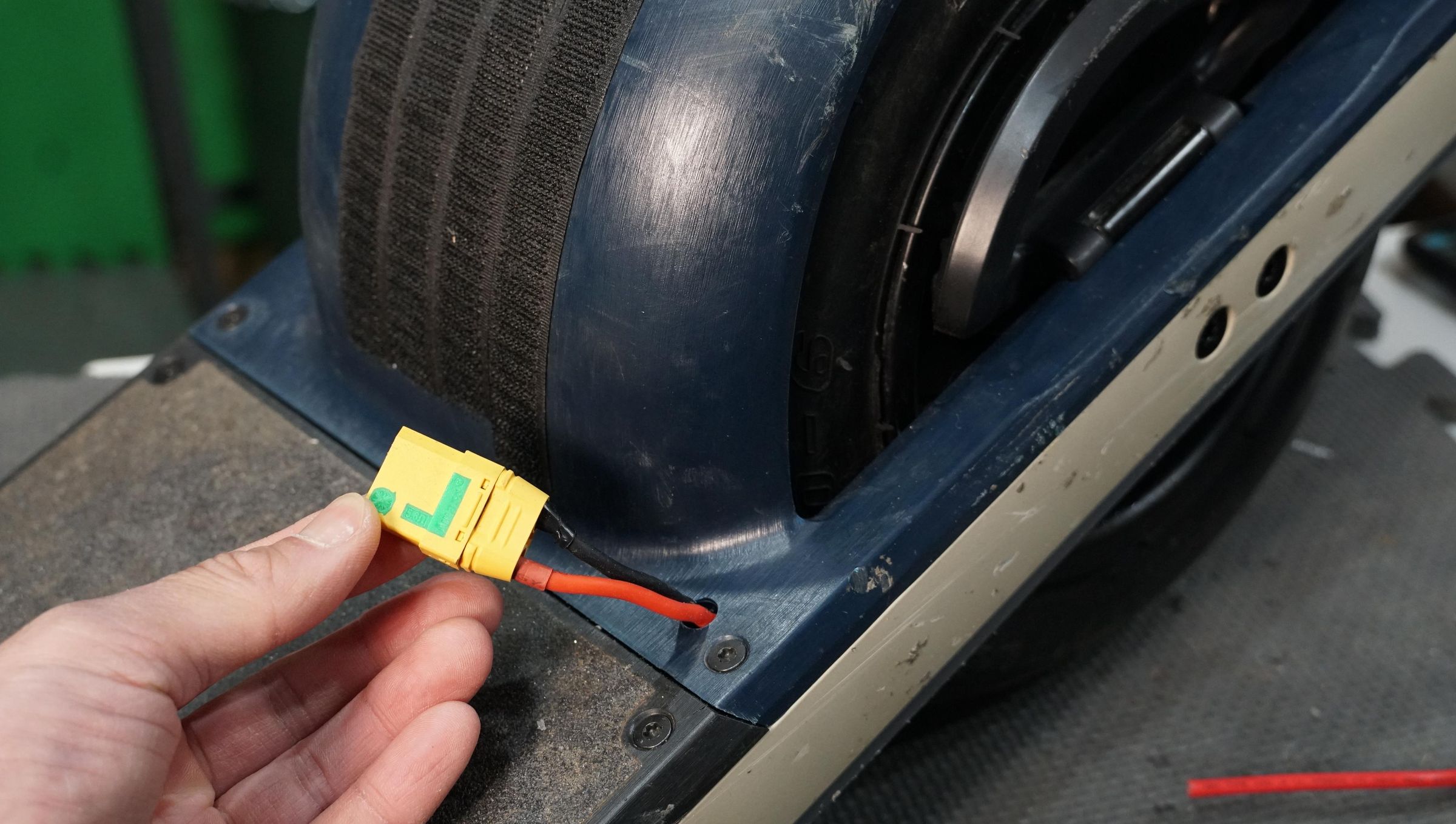 Onewheel Pint Battery Upgrade - Extended Range : 7 Steps (with Pictures ...