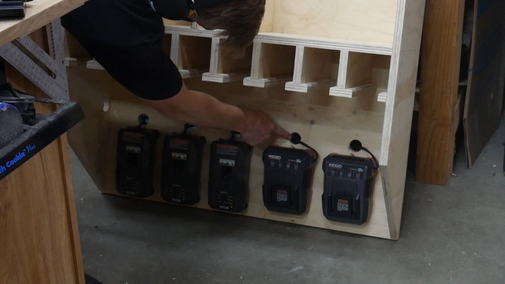 Ultimate Drill Charging / Storage Station : 13 Steps (with Pictures ...