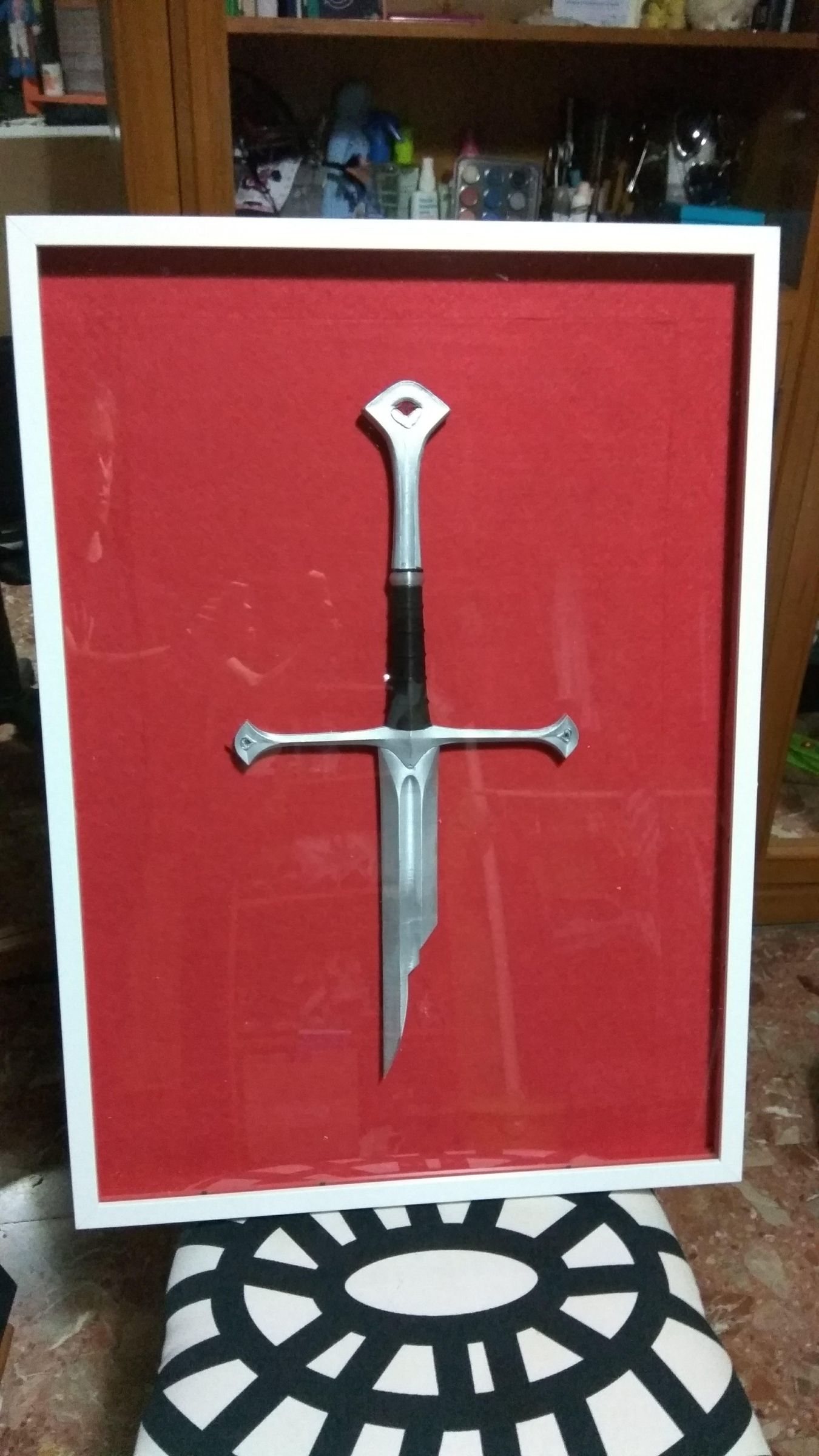 Frame to Wall Display Case : 10 Steps - Instructables