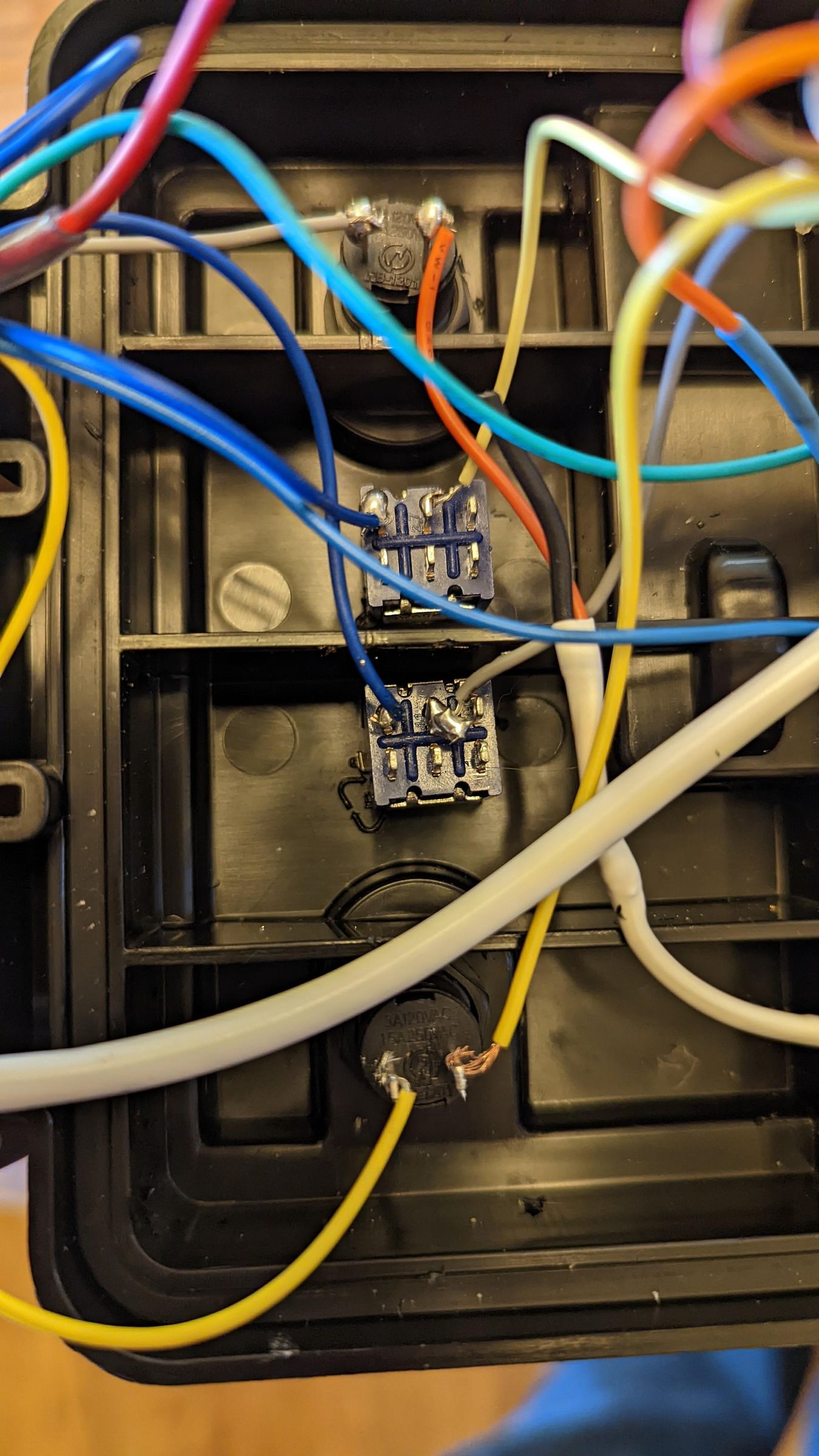 Kokanee Jigging Box : 6 Steps - Instructables